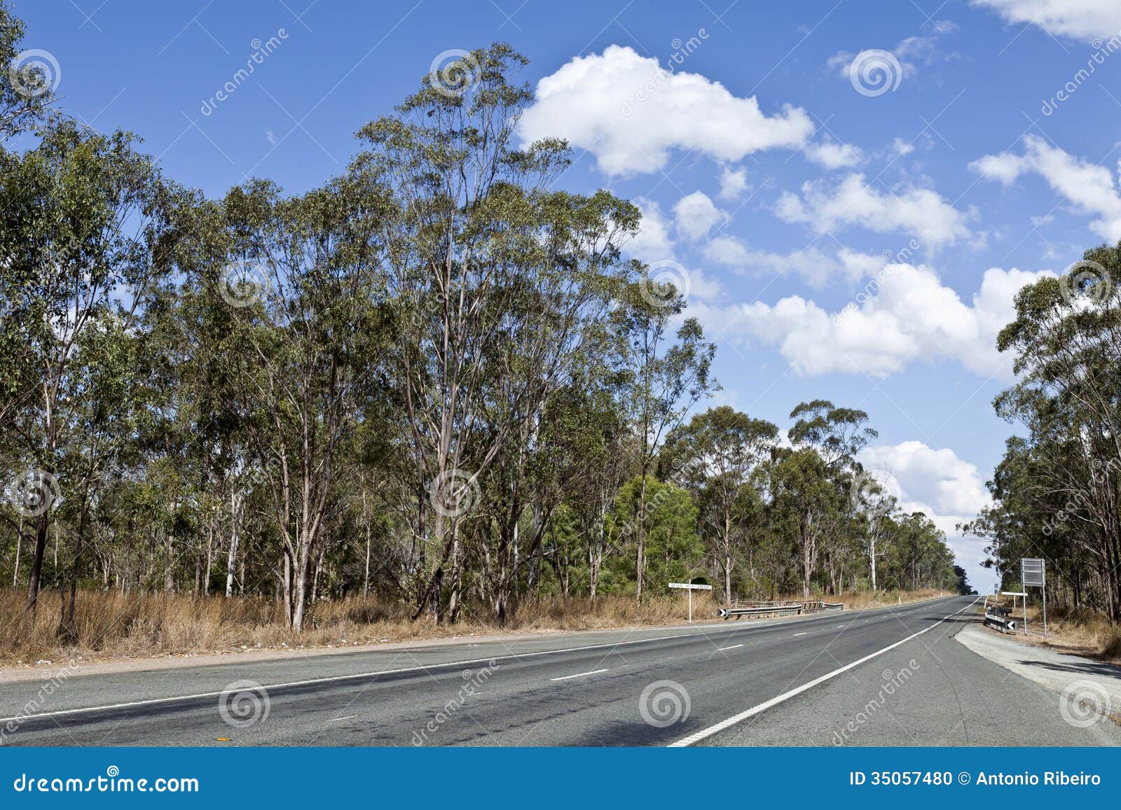 QLD Country Road stock photo. Image of empty, blue, country - 35057480