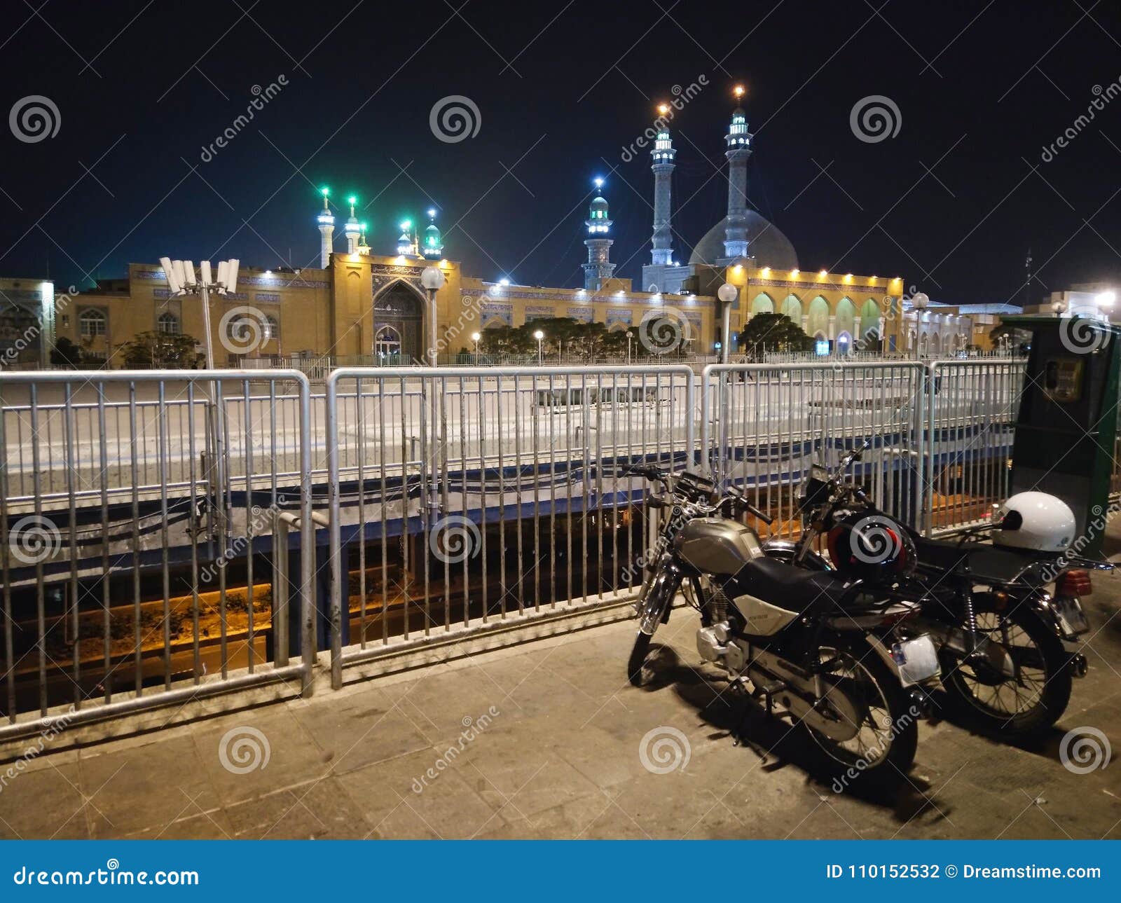 Qom in the night editorial photography. Image of islamic - 110152532