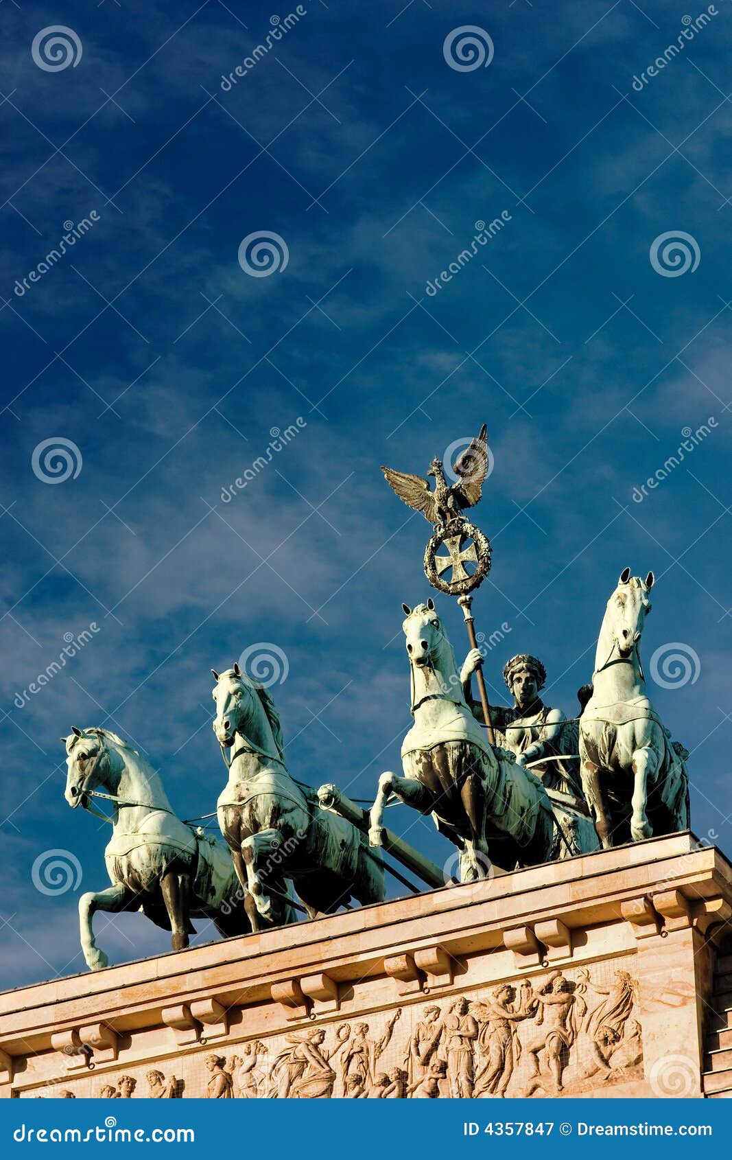 Quadriga on the Brandenburg Gate Stock Image - Image of symbol, horses ...