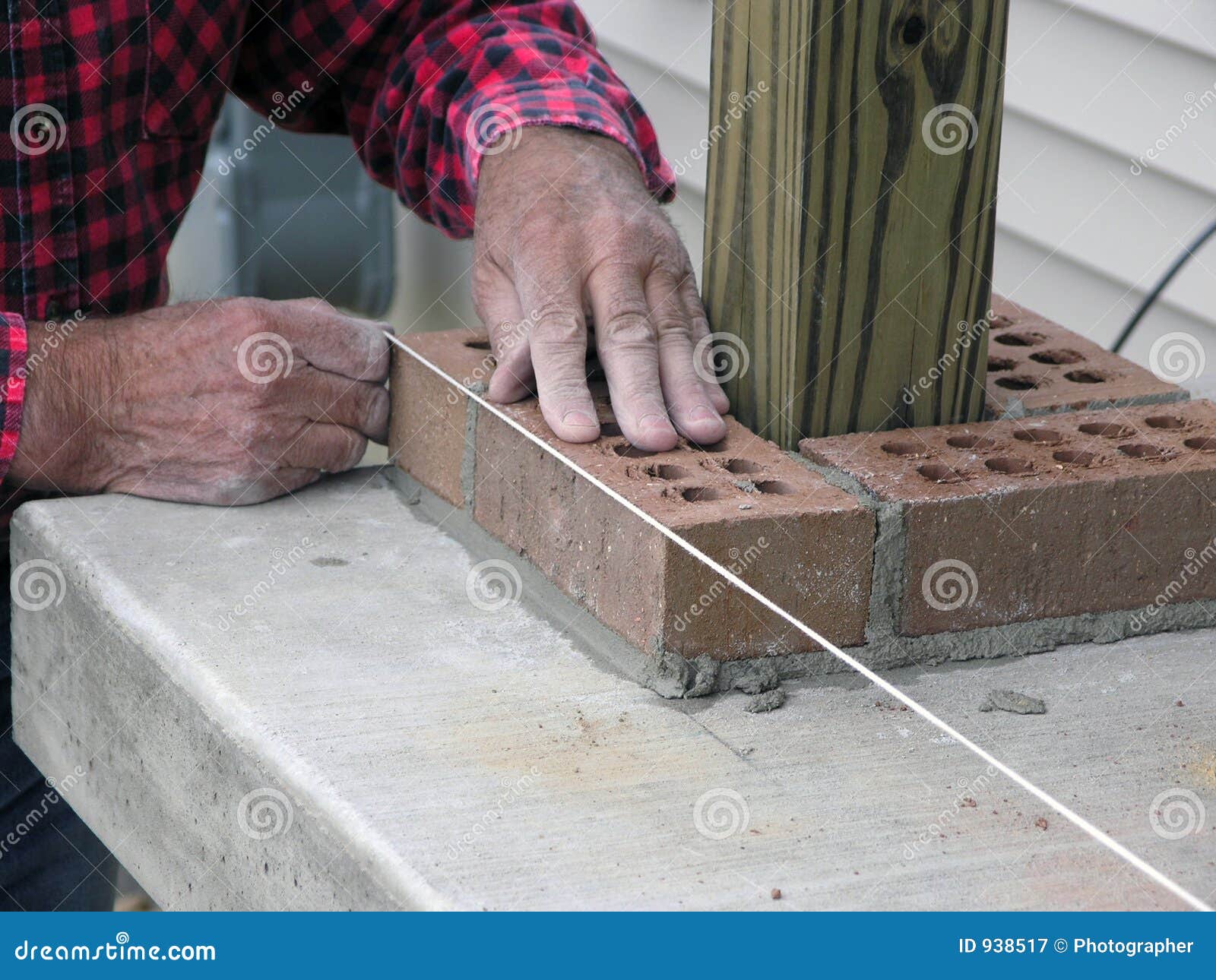Quality, Master Bricklayer Uses Level Line Stock Image - Image of ...
