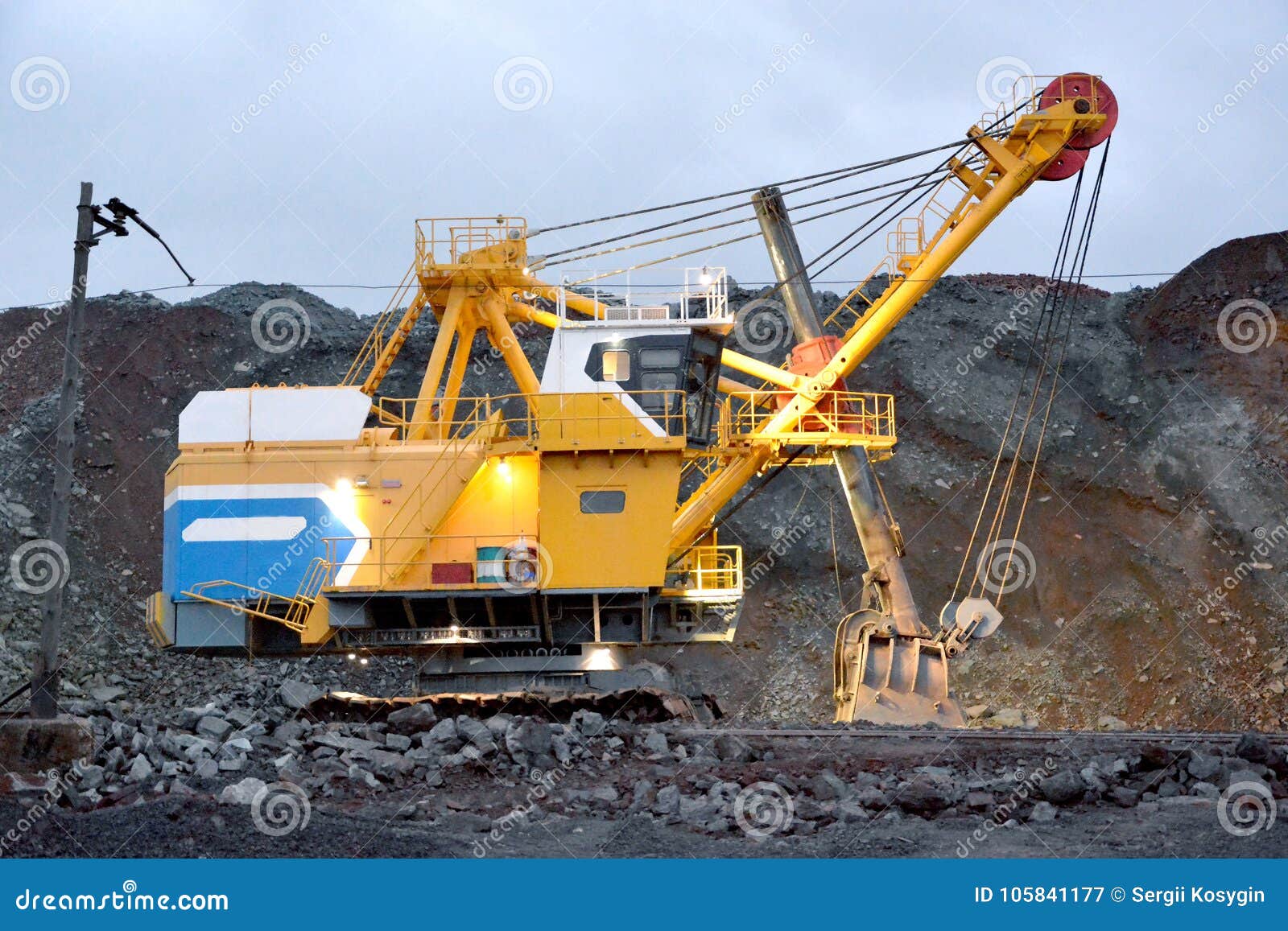 The Quarry Excavator Stands in the Face with the Lights on the L Stock ...