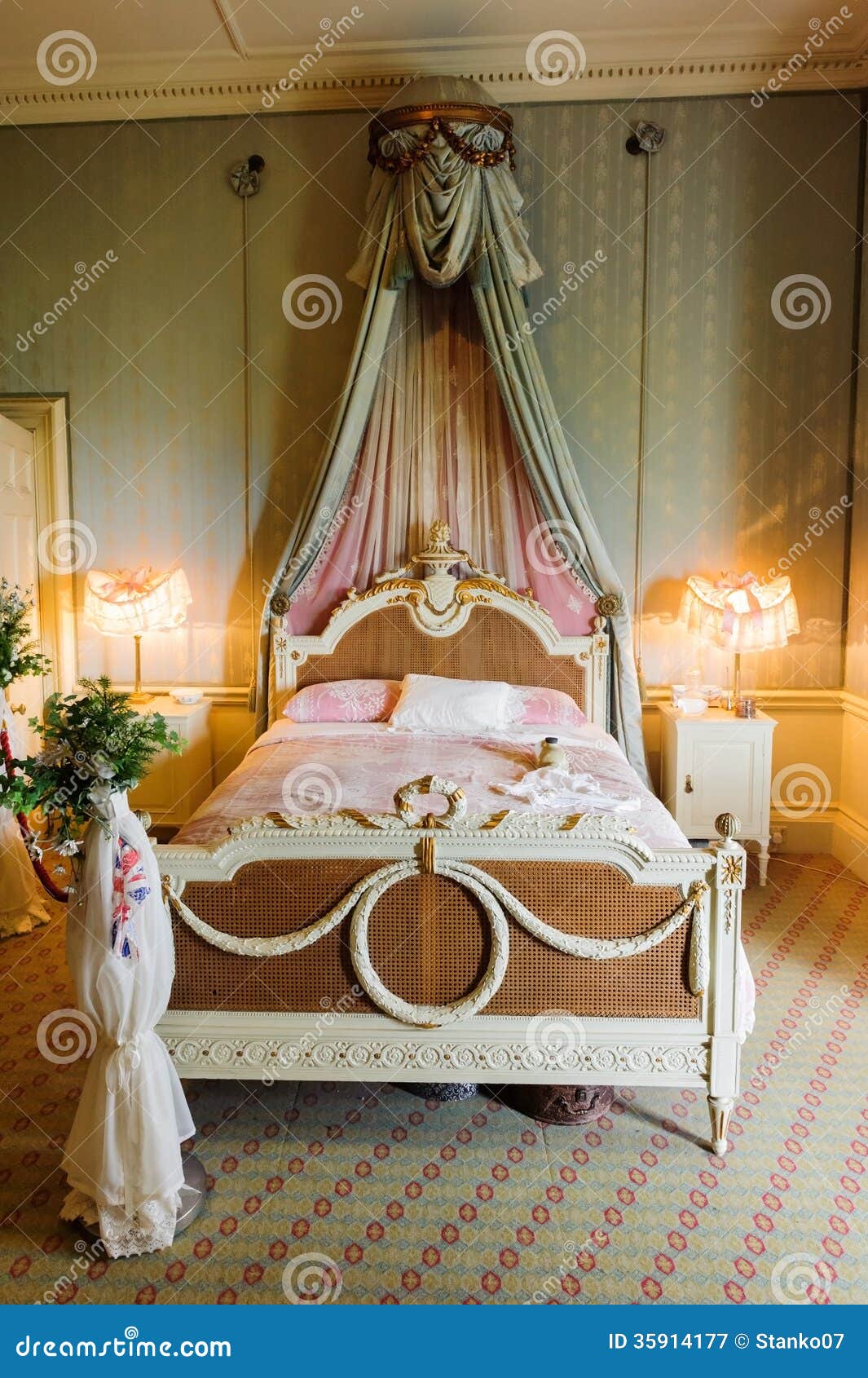 Quarto vitoriano imagem de stock. Imagem de arquitetura - 35914177