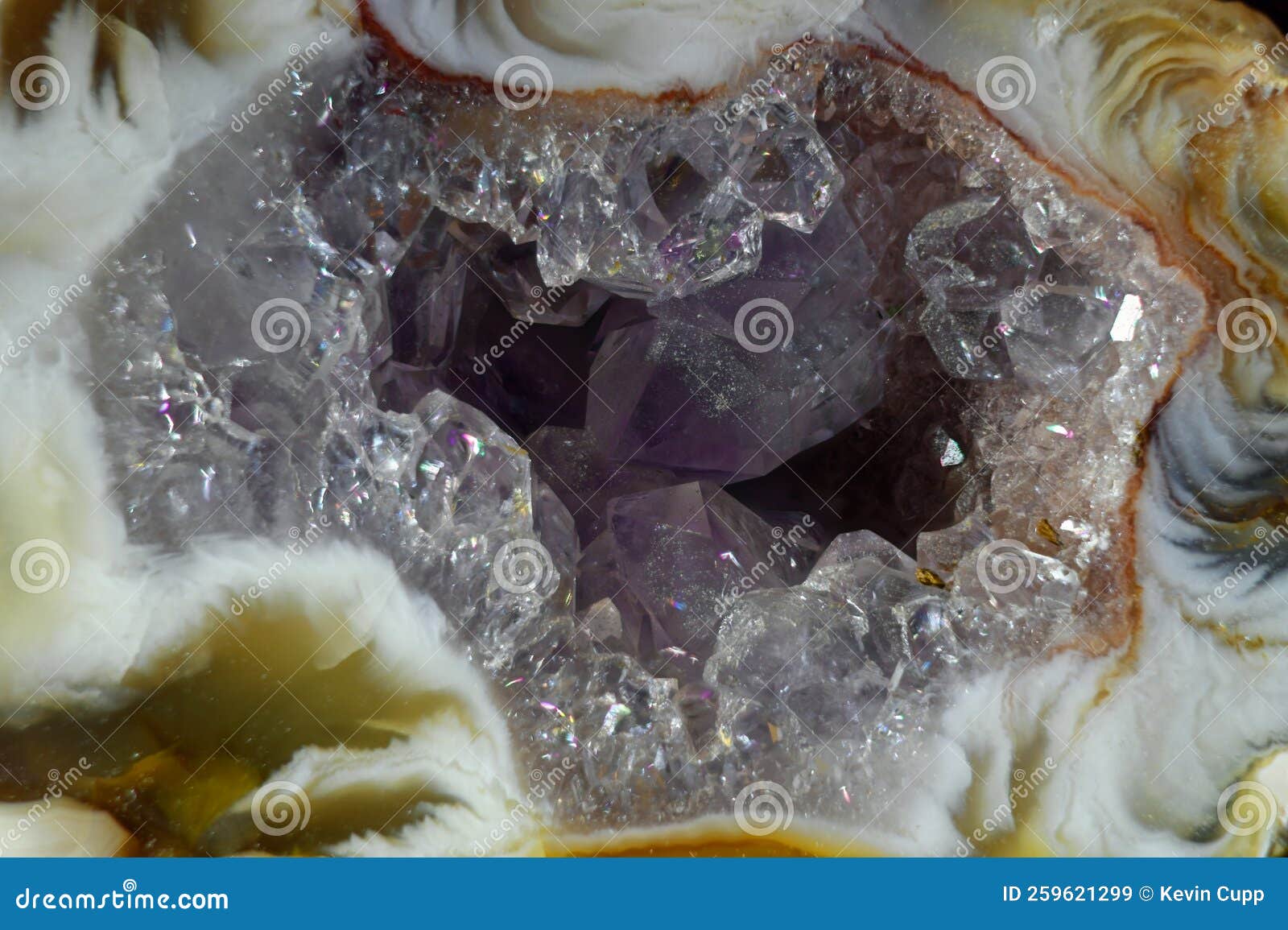 Quartz and Agate Geode Close Up Stock Image - Image of marble, amethist ...