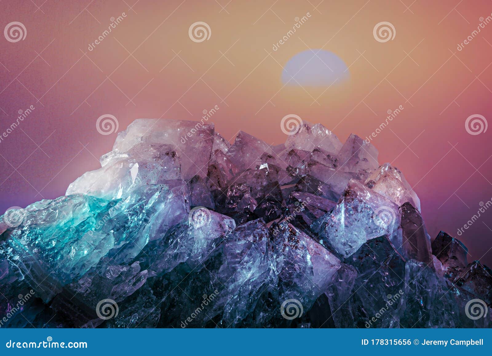 3,753 Geode Close Up Stock Photos - Free & Royalty-Free Stock Photos ...
