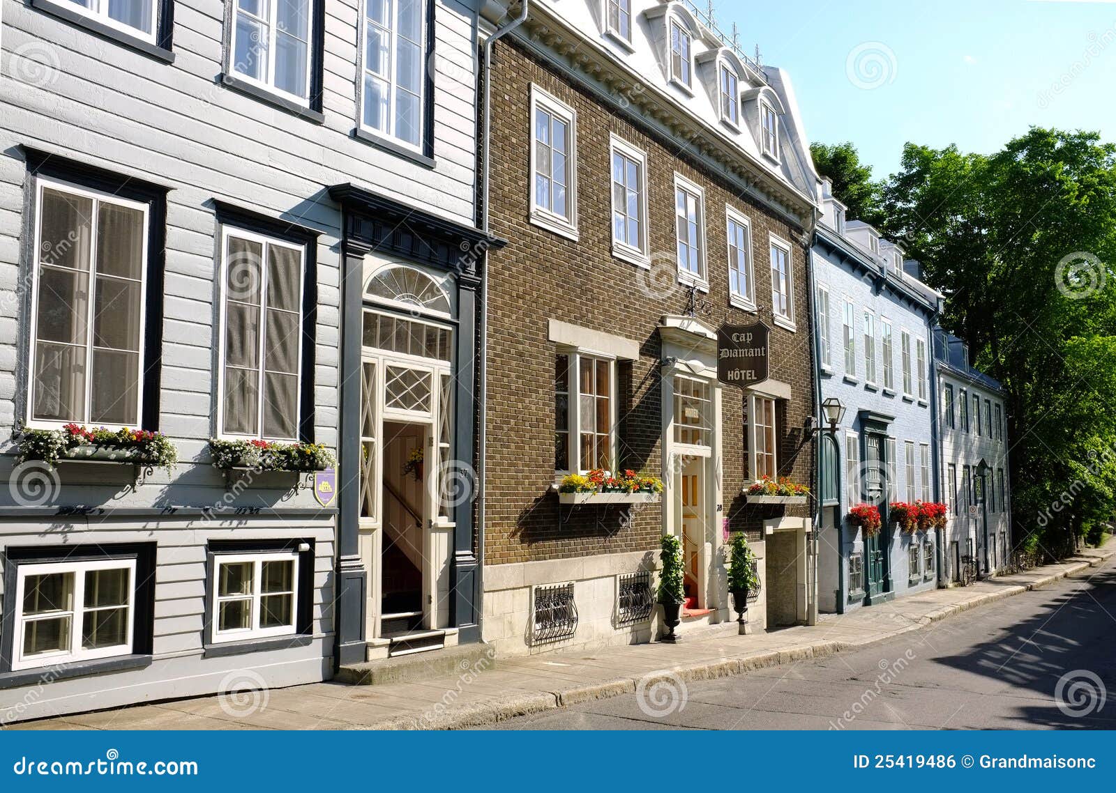 Quebec editorial photo. Image of city, historic, diamant - 25419486