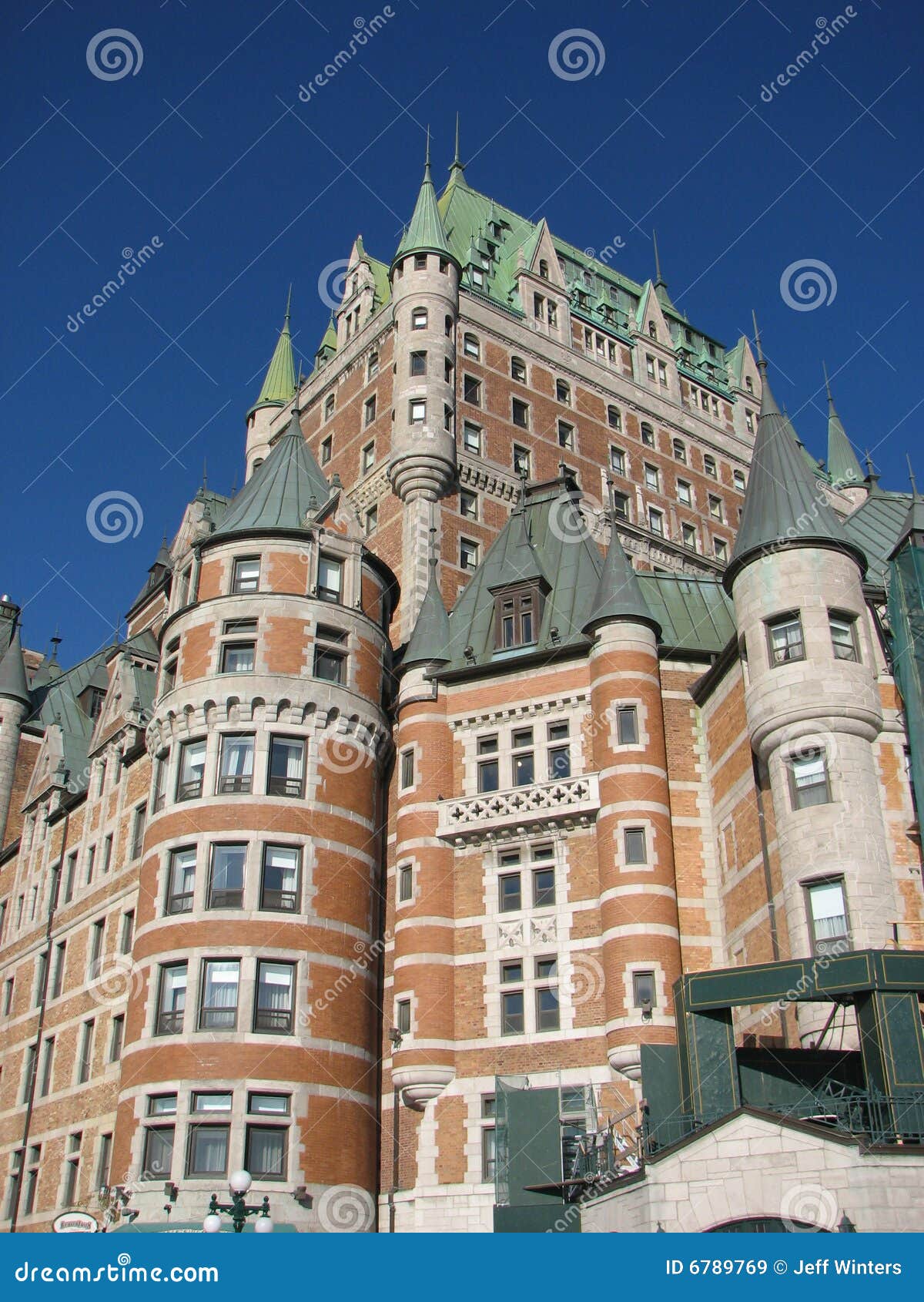 Quebec building stock image. Image of buildings, people - 6789769