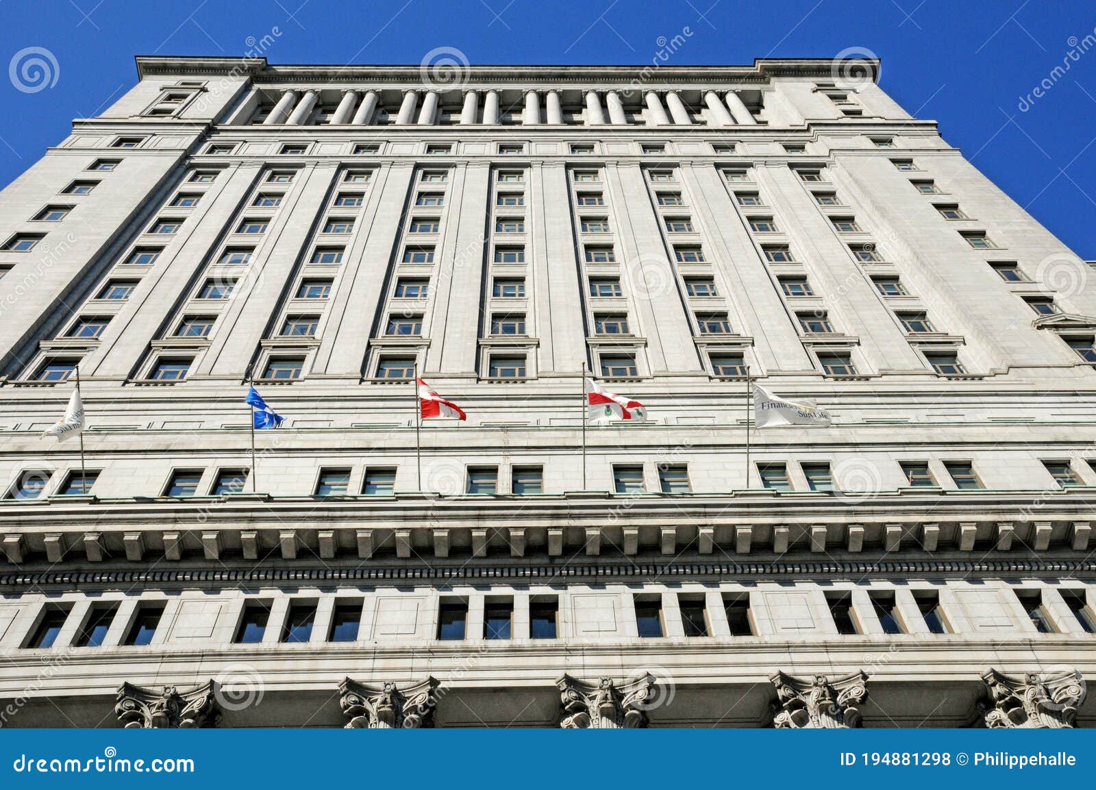Quebec; Canada- June 25 2018 : Sun Life Building in Montreal Editorial ...