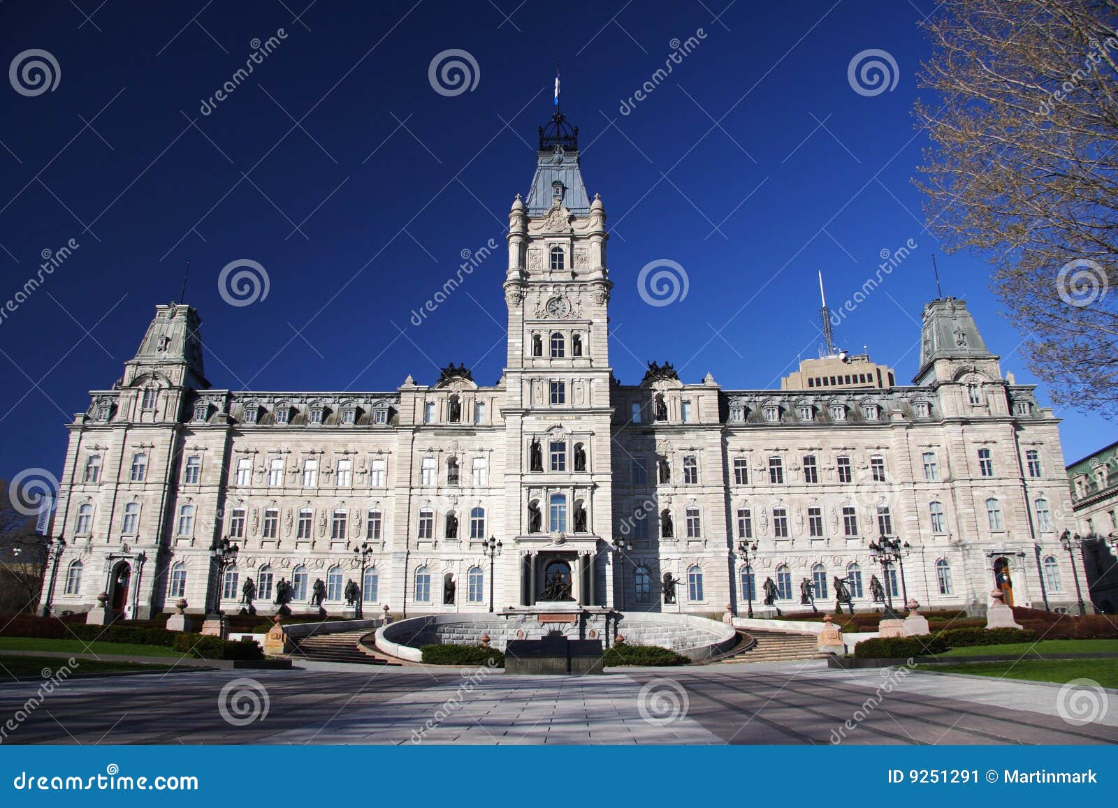 Quebec parliament stock image. Image of destination, leadership - 9251291