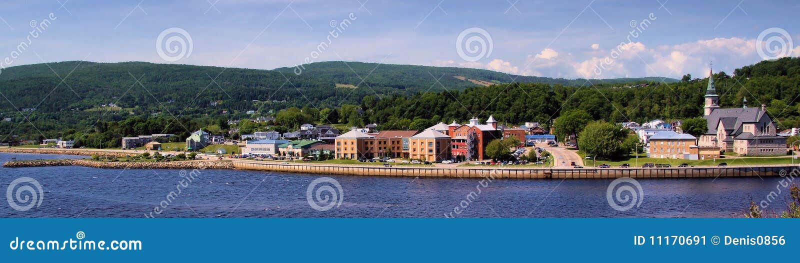 Quebec Village Royalty-Free Stock Photography | CartoonDealer.com #11170691