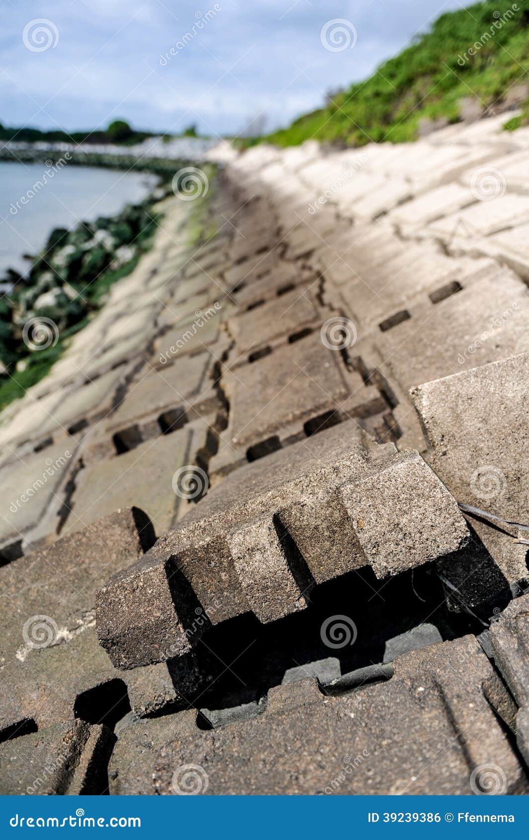 Quebra-mar Feito De Bloquear Partes Concretas Foto de Stock - Imagem de ...