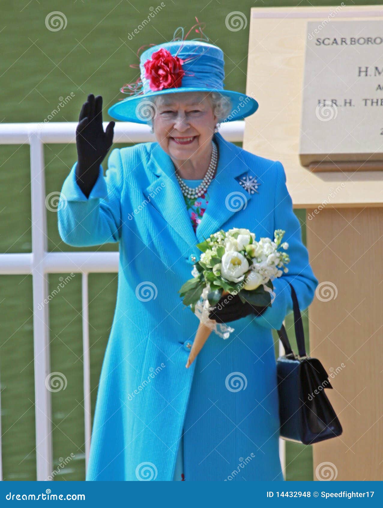 Queen Elizabeth`s Third Set Of Exchequer Standard Avoirdupois Weights ...