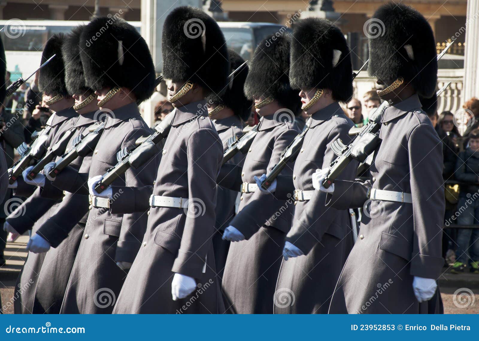Queen guard editorial stock photo. Image of ceremonial - 23952853