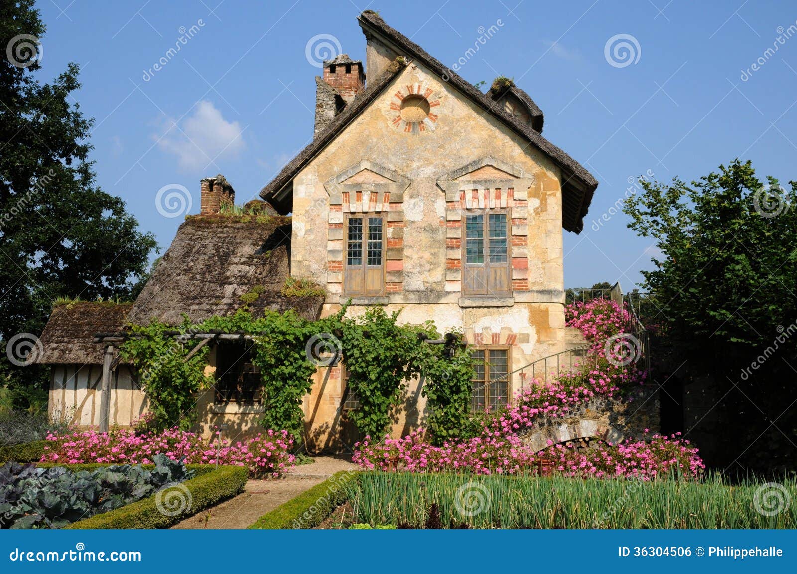 Queen Hamlet in the Park of Versailles Palace Stock Photo - Image of ...