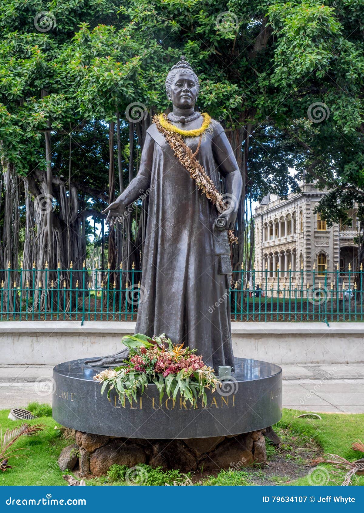 Queen Lili`uokalani Statue editorial photography. Image of opulent ... Queen Lili`uokalani Statue editorial photography. Image of opulent ...