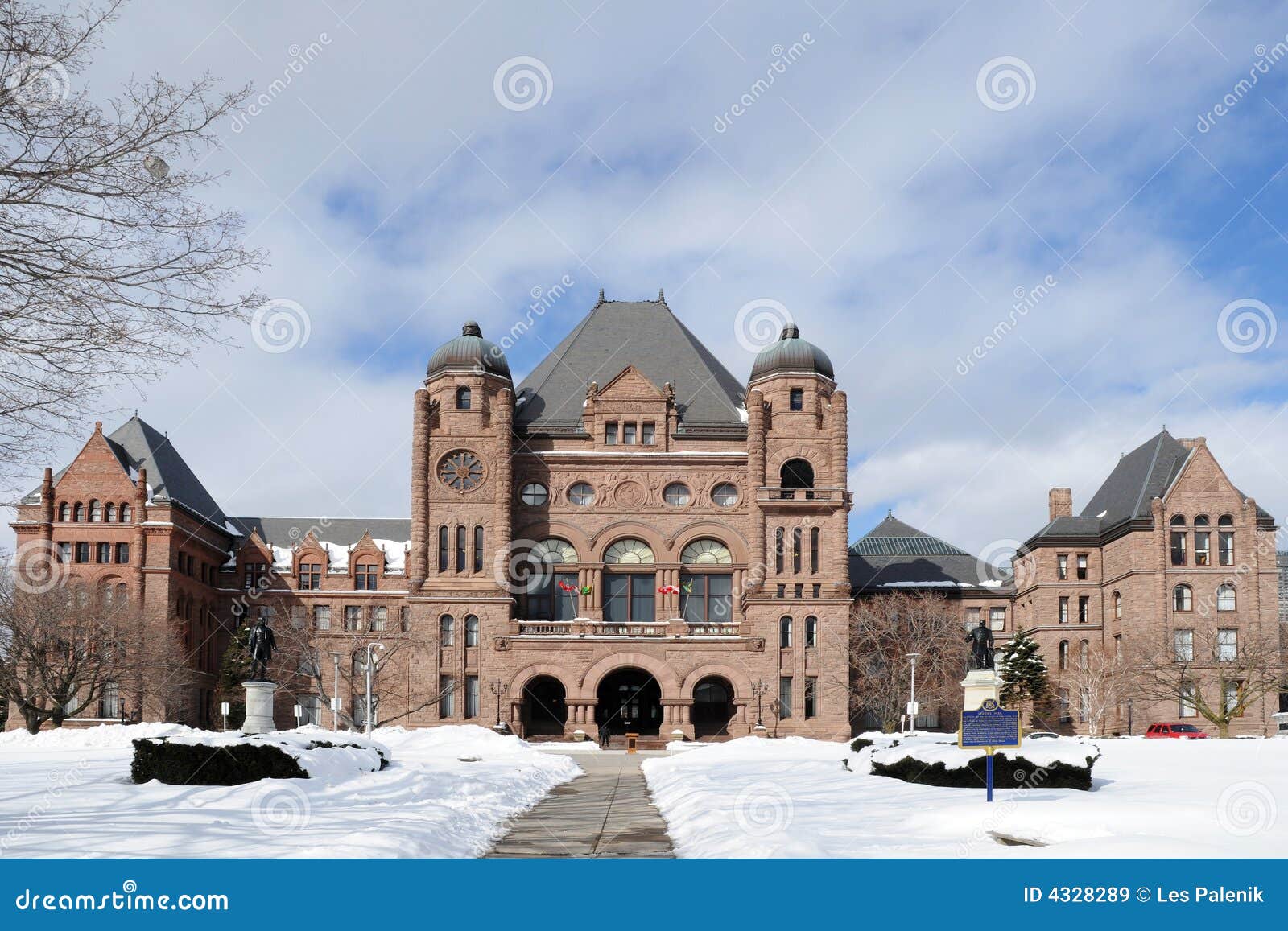 Queen s Park Building stock image. Image of toronto, provincial - 4328289