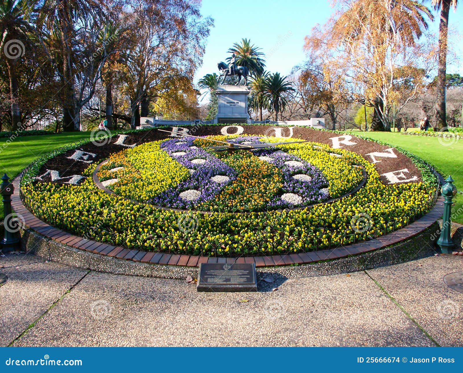Queen Victoria Gardens Floral Clock Editorial Stock Image - Image of ...
