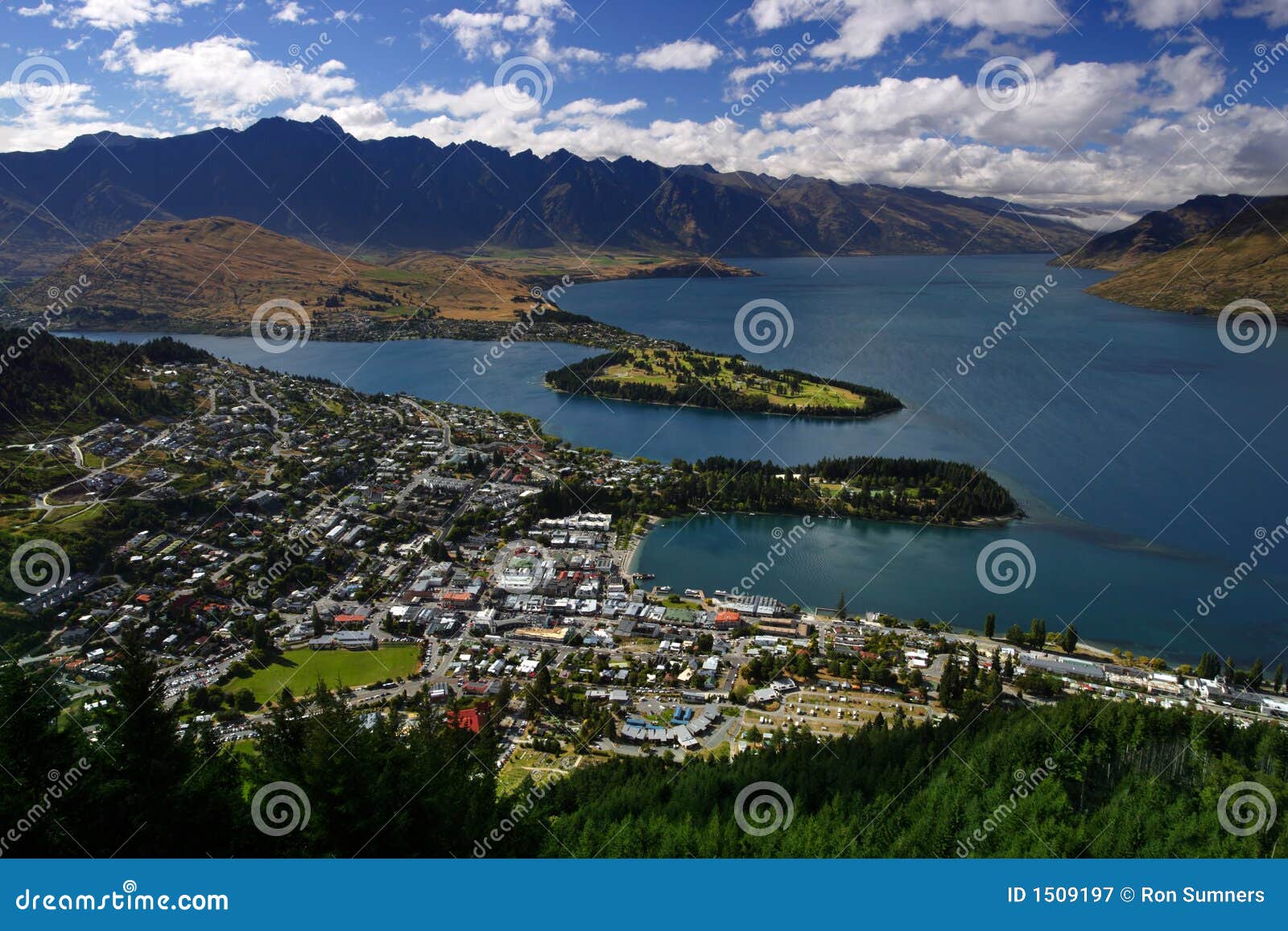 Queenstown, New Zealand stock image. Image of urban, lake - 1509197