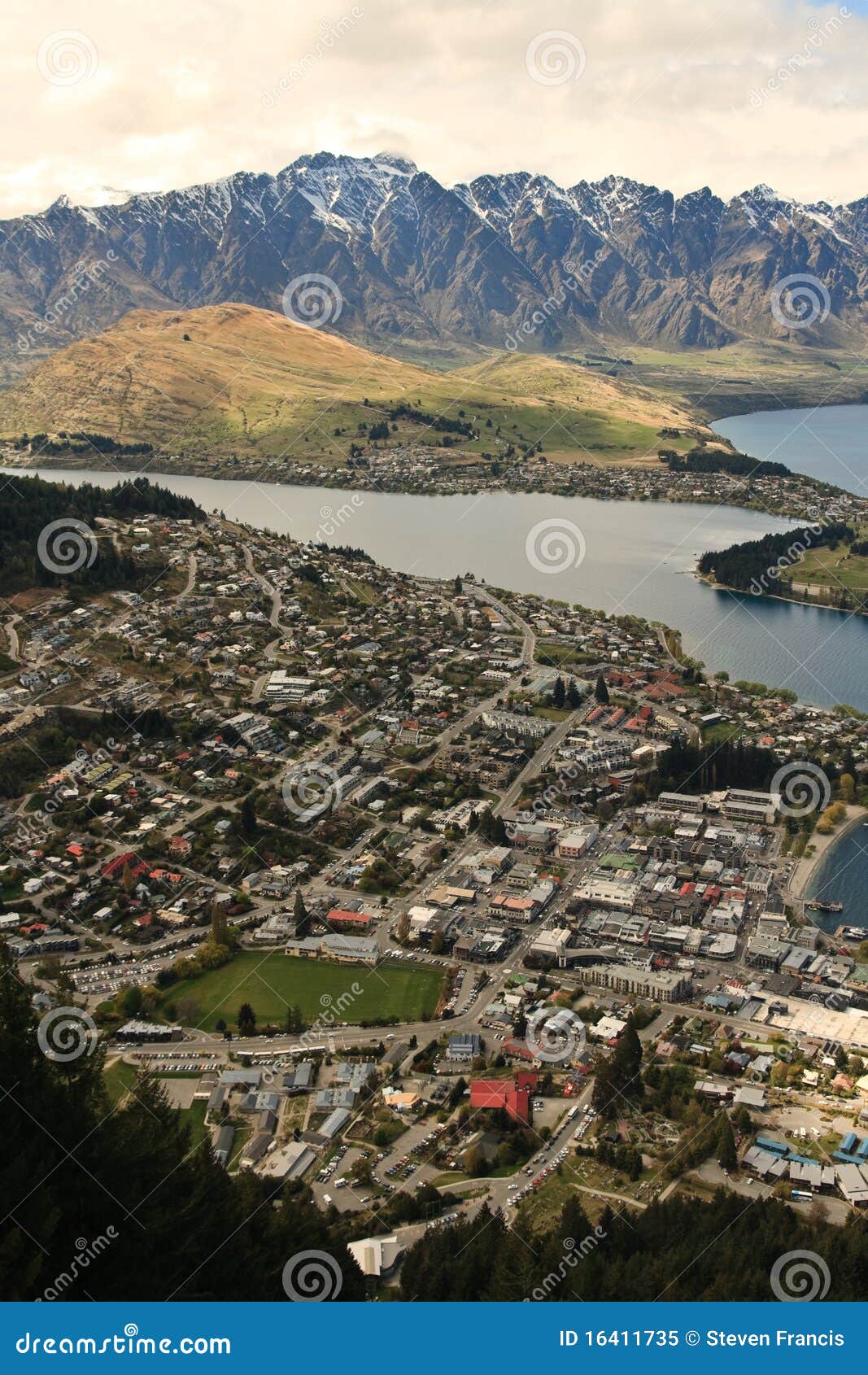 Queenstown portrait stock image. Image of mountain, kiwi - 16411735