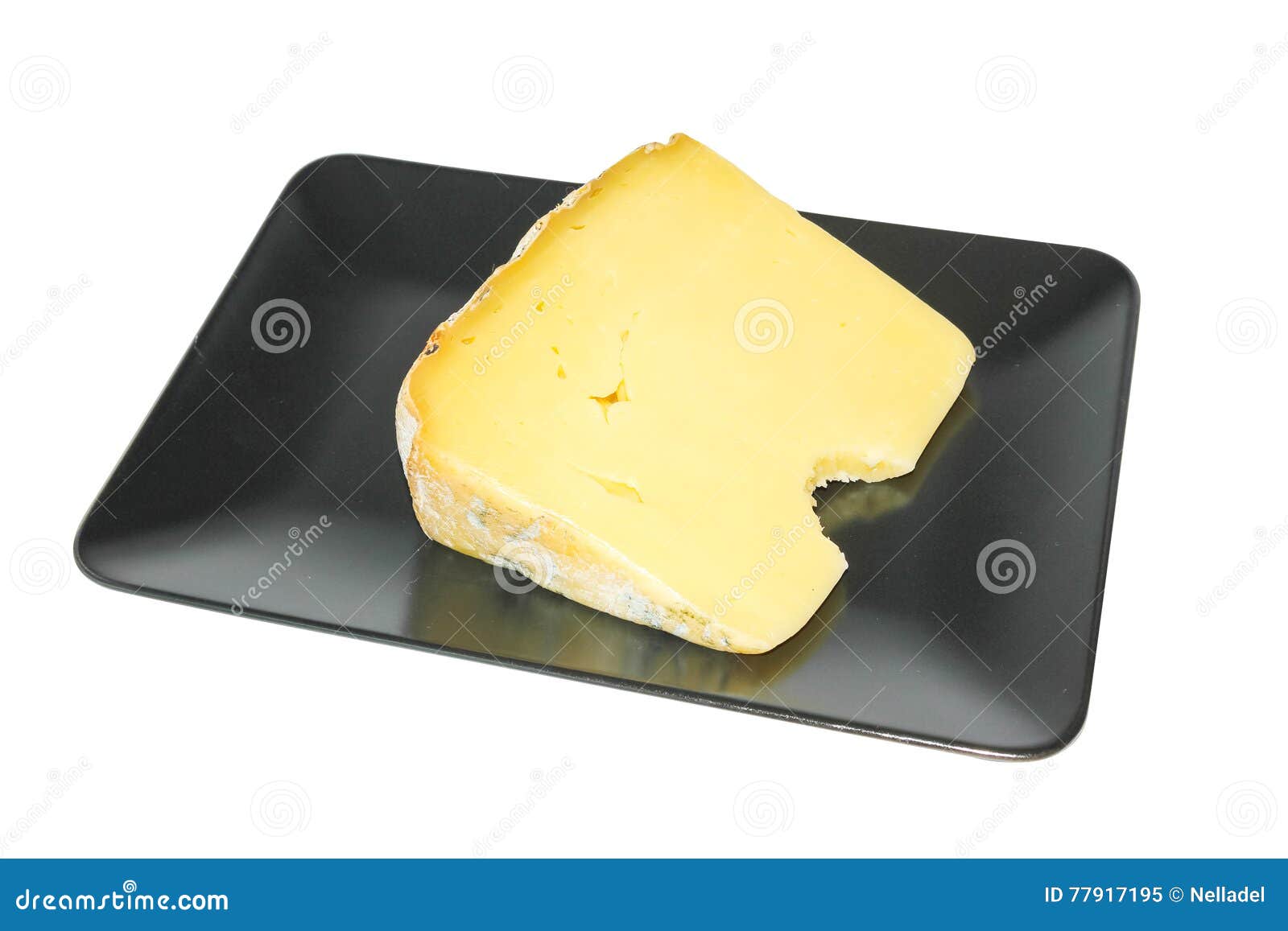 Queso mordido aislado imagen de archivo. Imagen de cheddar - 77917195