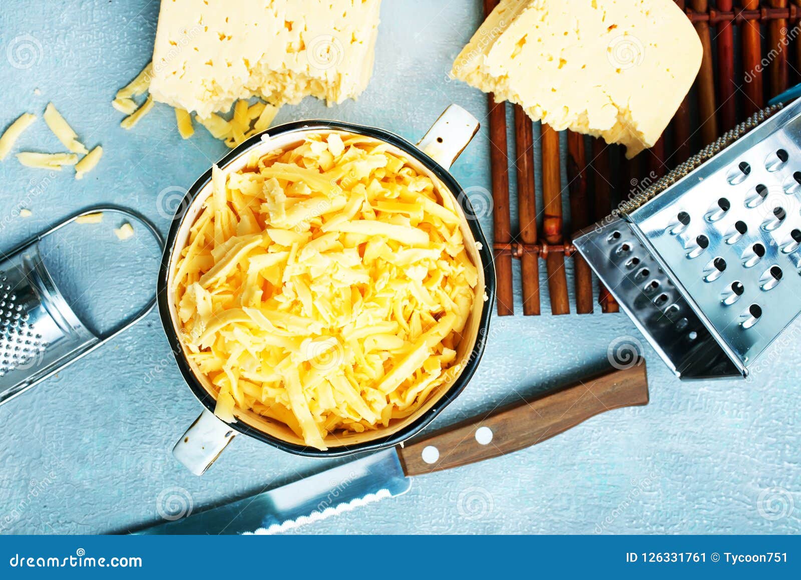 Queso rallado imagen de archivo. Imagen de gordo, dorado - 126331761
