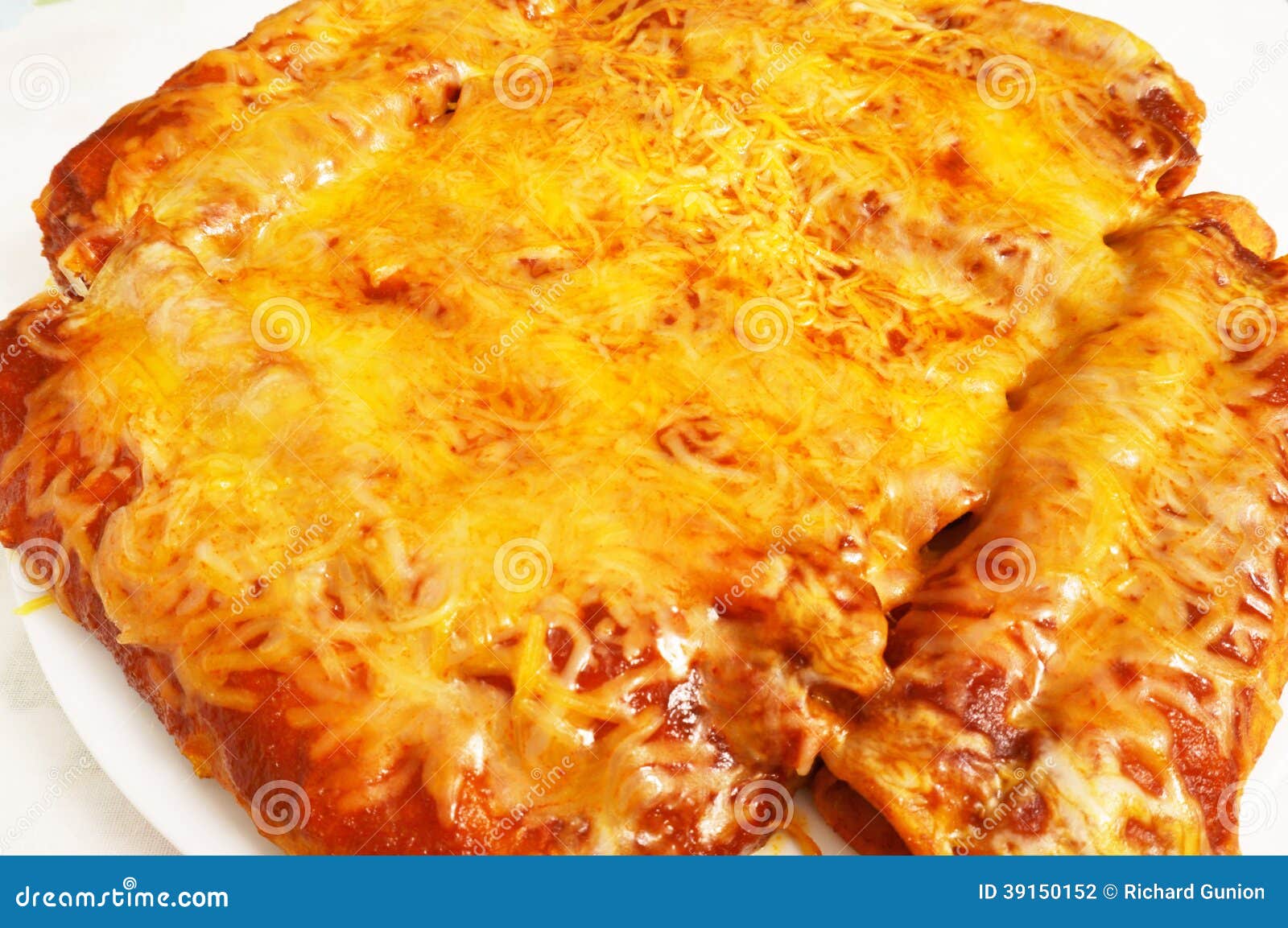 Queso Rich Enchiladas foto de archivo. Imagen de mexicano - 39150152