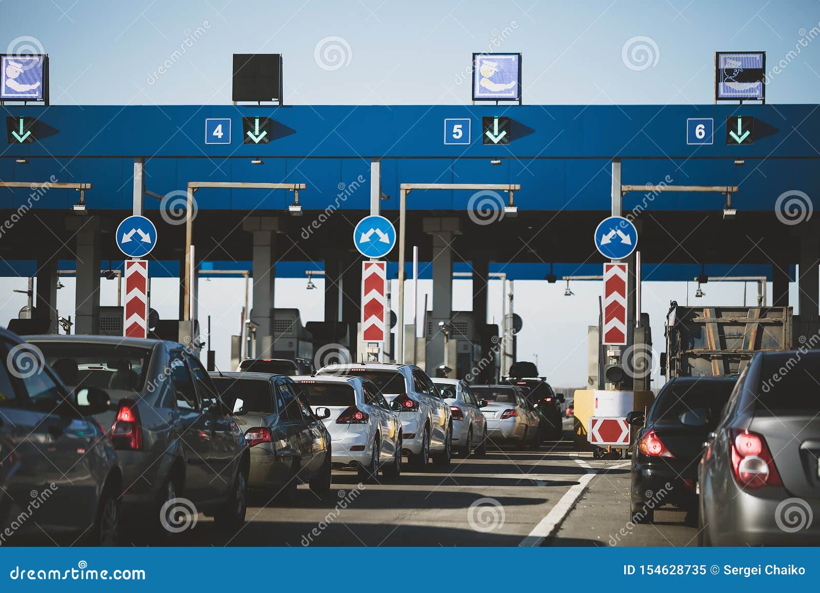 The Queue at the Point of Payment on the Toll Road Stock Image - Image ...