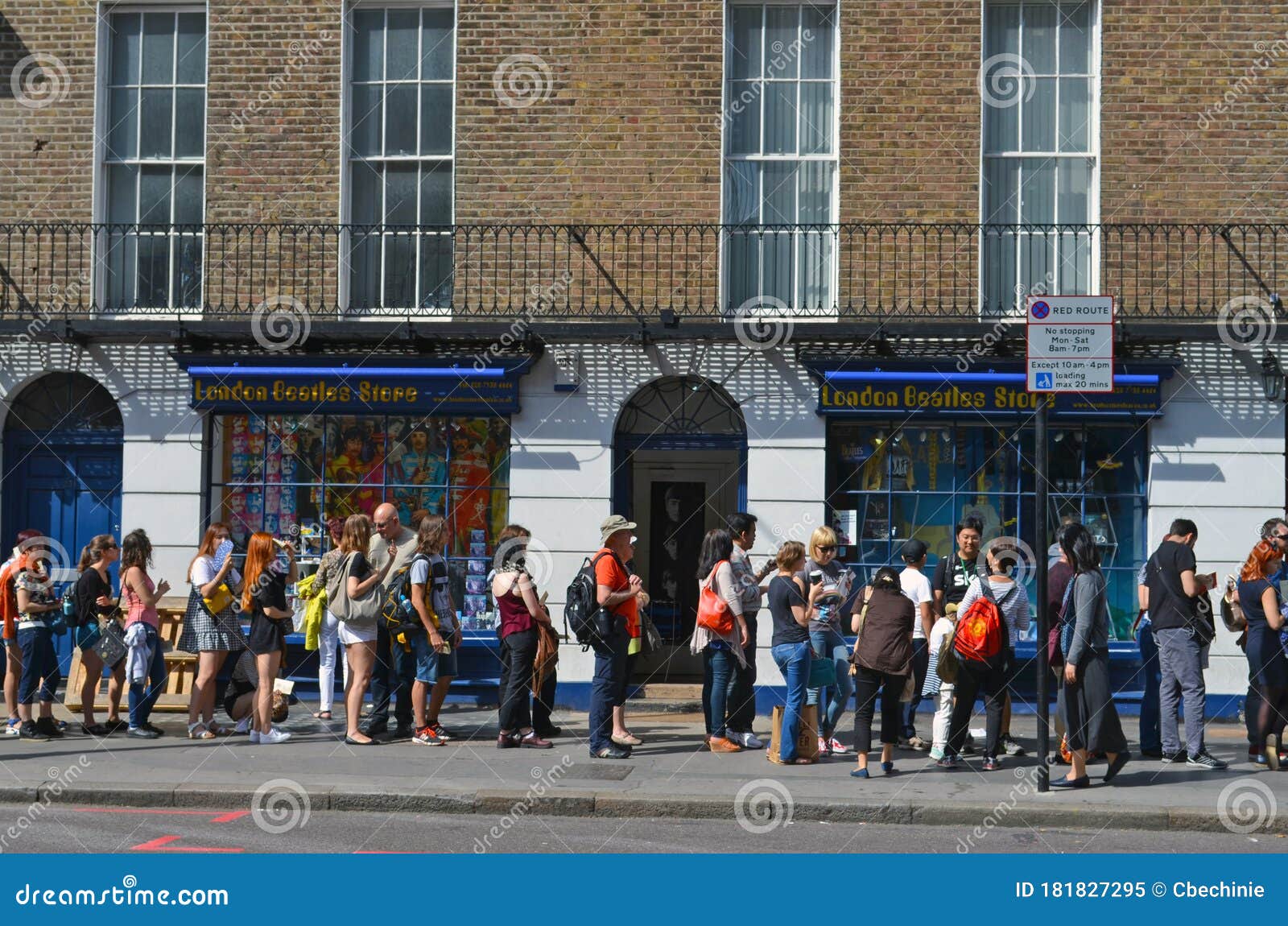 Queue on the Sidewalk in Front of the Beatles Store in Bakerstreet ...