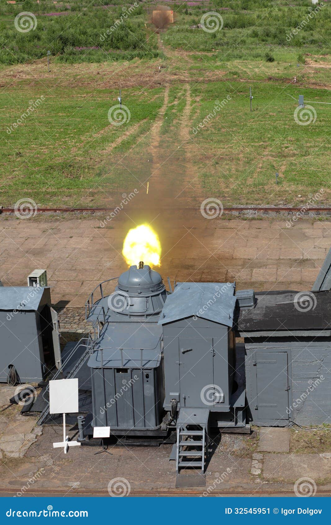 Quick-firing gun stock image. Image of gunshot, range - 32545951
