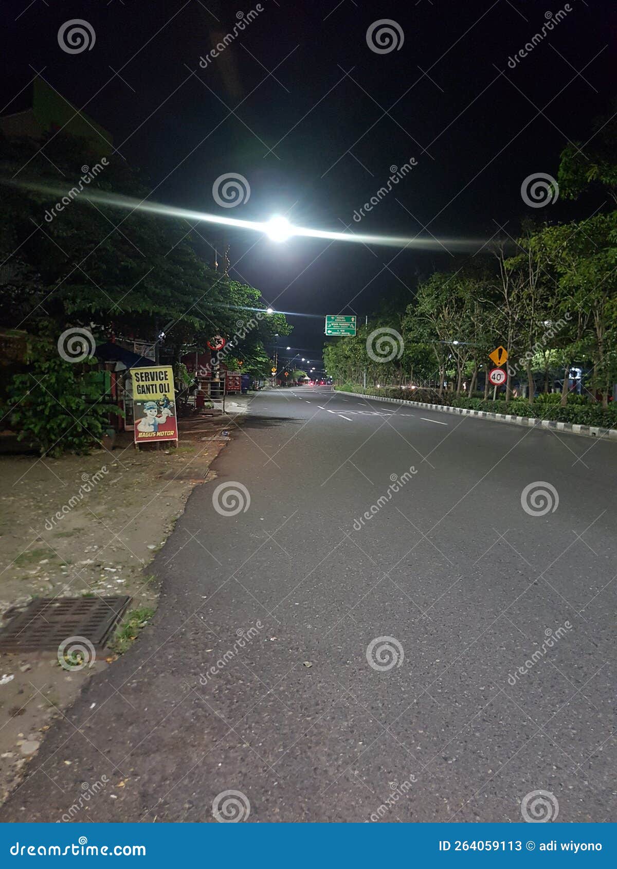 Quiet City Streets at Night Editorial Stock Photo - Image of reflection ...