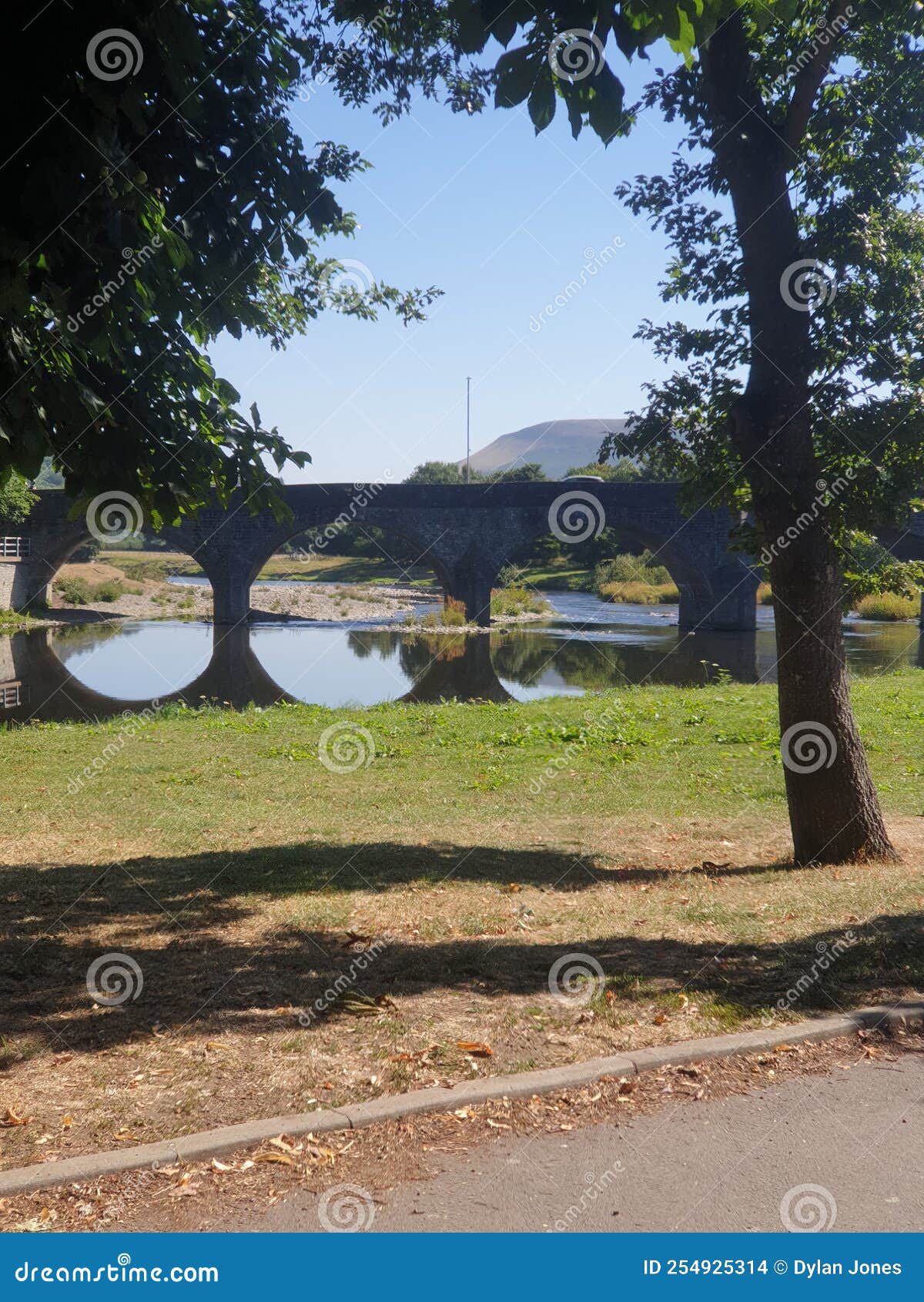 A Quiet Scenic River Flowing Gently Downstream Stock Photo - Image of ...