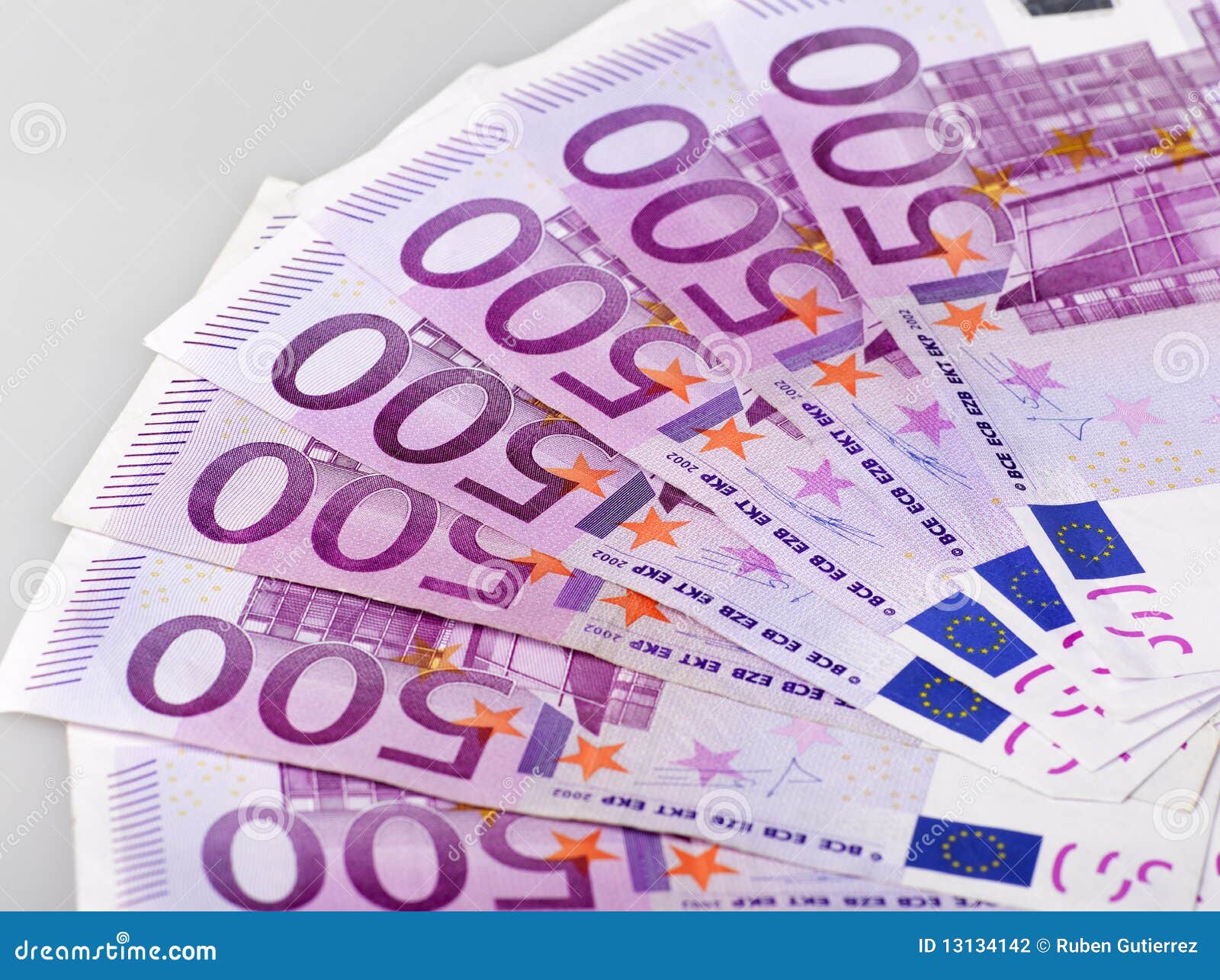 Quinientos Billetes De Banco Euro Foto de archivo - Imagen de cuenta ...