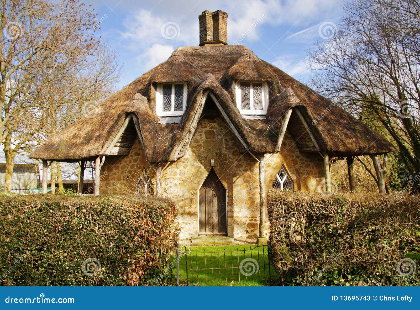 Quirky English Rural Cottage Stock Image - Image of nostalgic ...