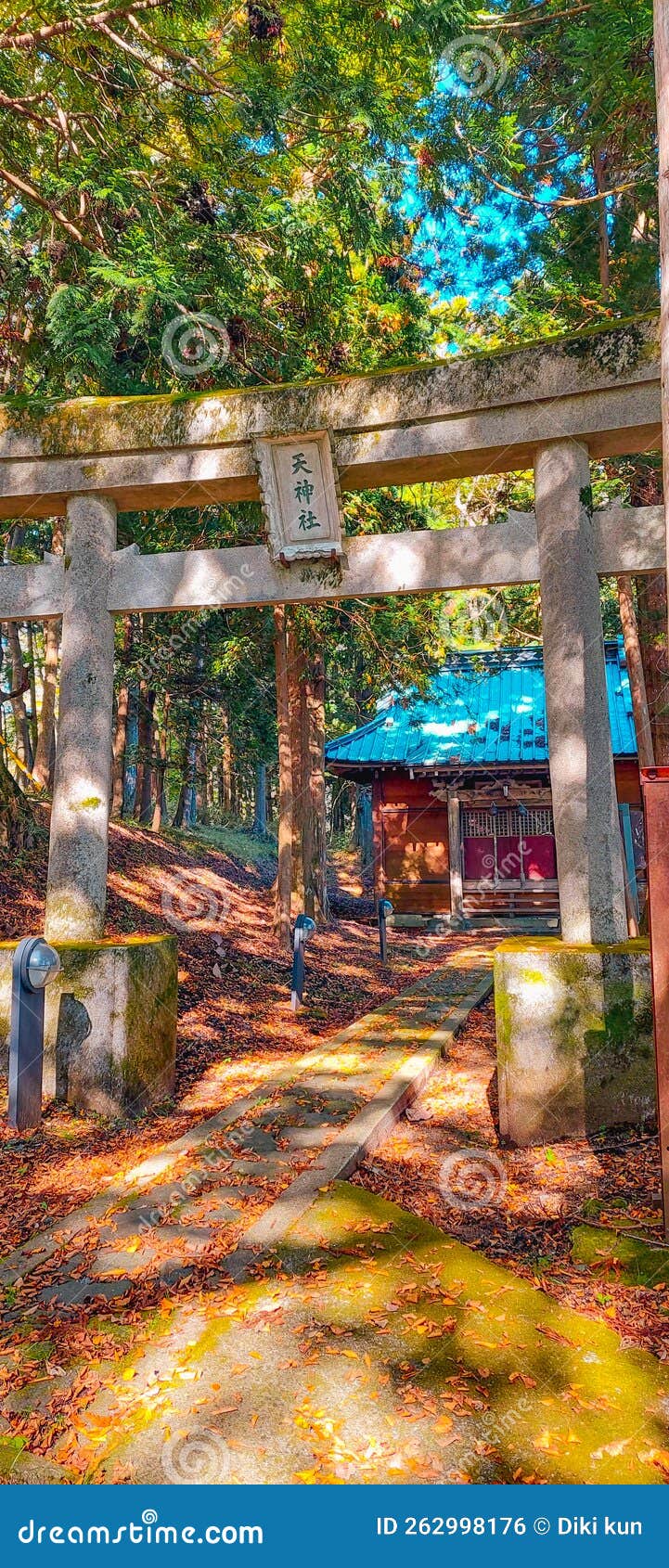 Quite japanese shrine stock photo. Image of shrine, japanese - 262998176