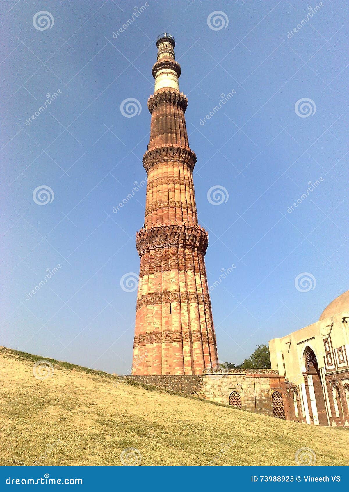 Qutab minar stock image. Image of qutab, monument, india - 73988923