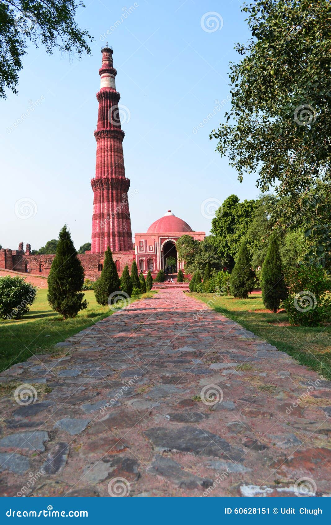 Qutb Minar stock image. Image of green, heritage, monuments - 60628151