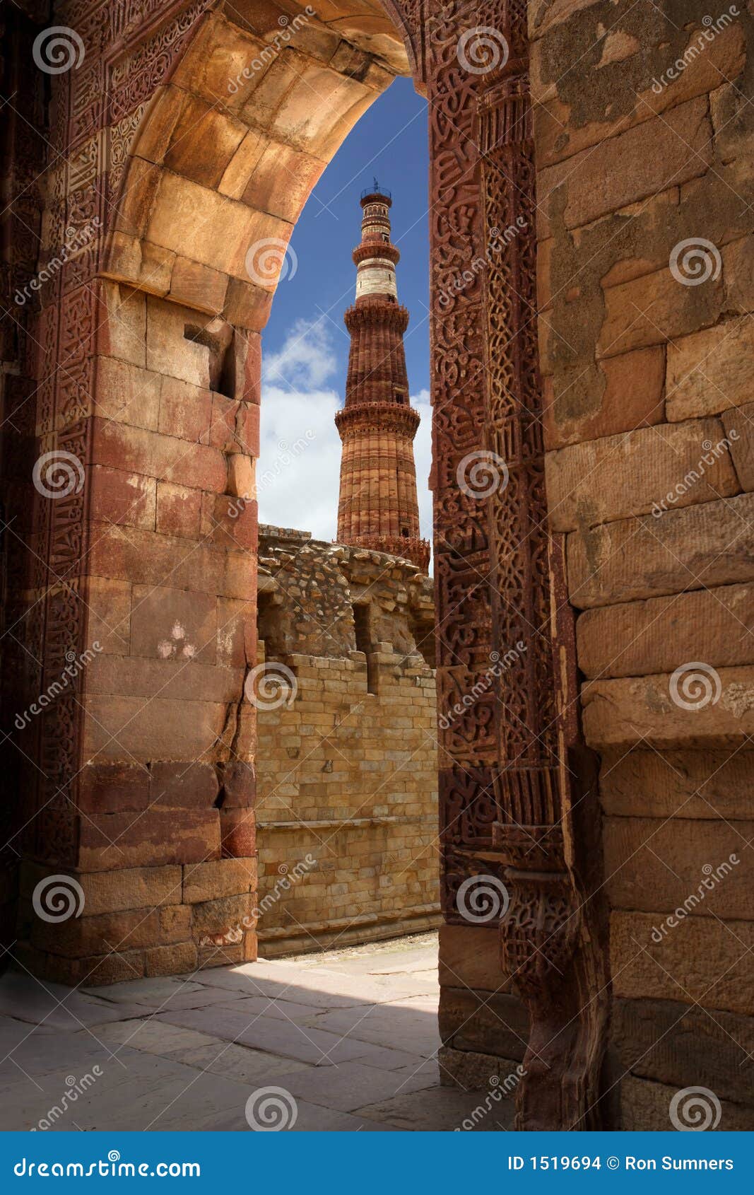 Qutub Minar stock photo. Image of delhi, minaret, pillar - 1519694