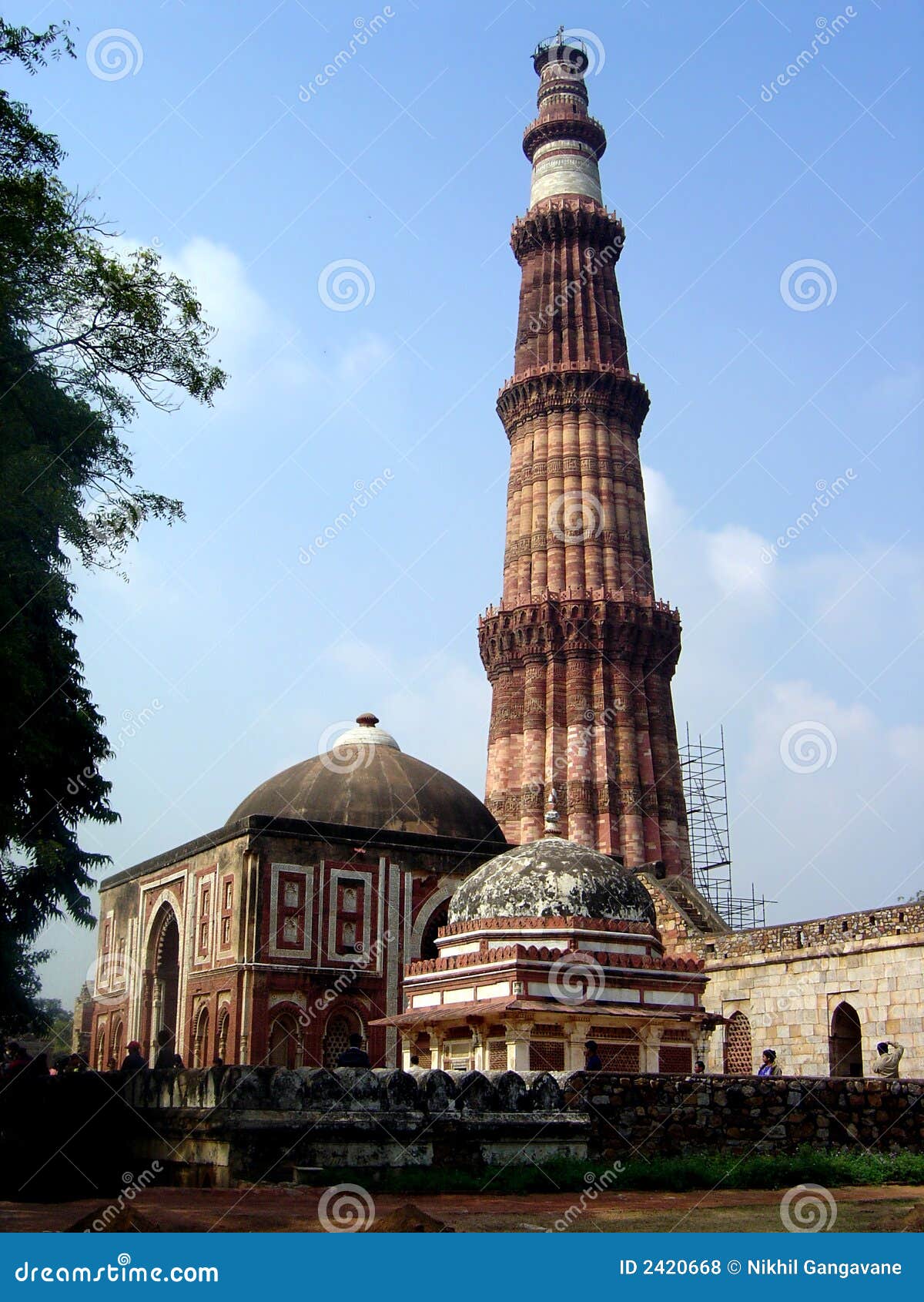 Qutub Minar stock photo. Image of heights, minar, ruin - 2420668