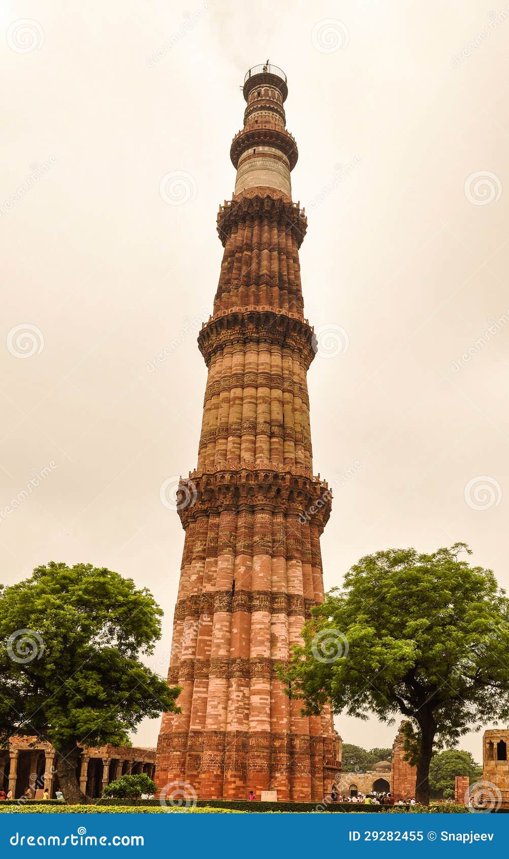 Qutub Minar And Gate Stock Photography | CartoonDealer.com #39934010