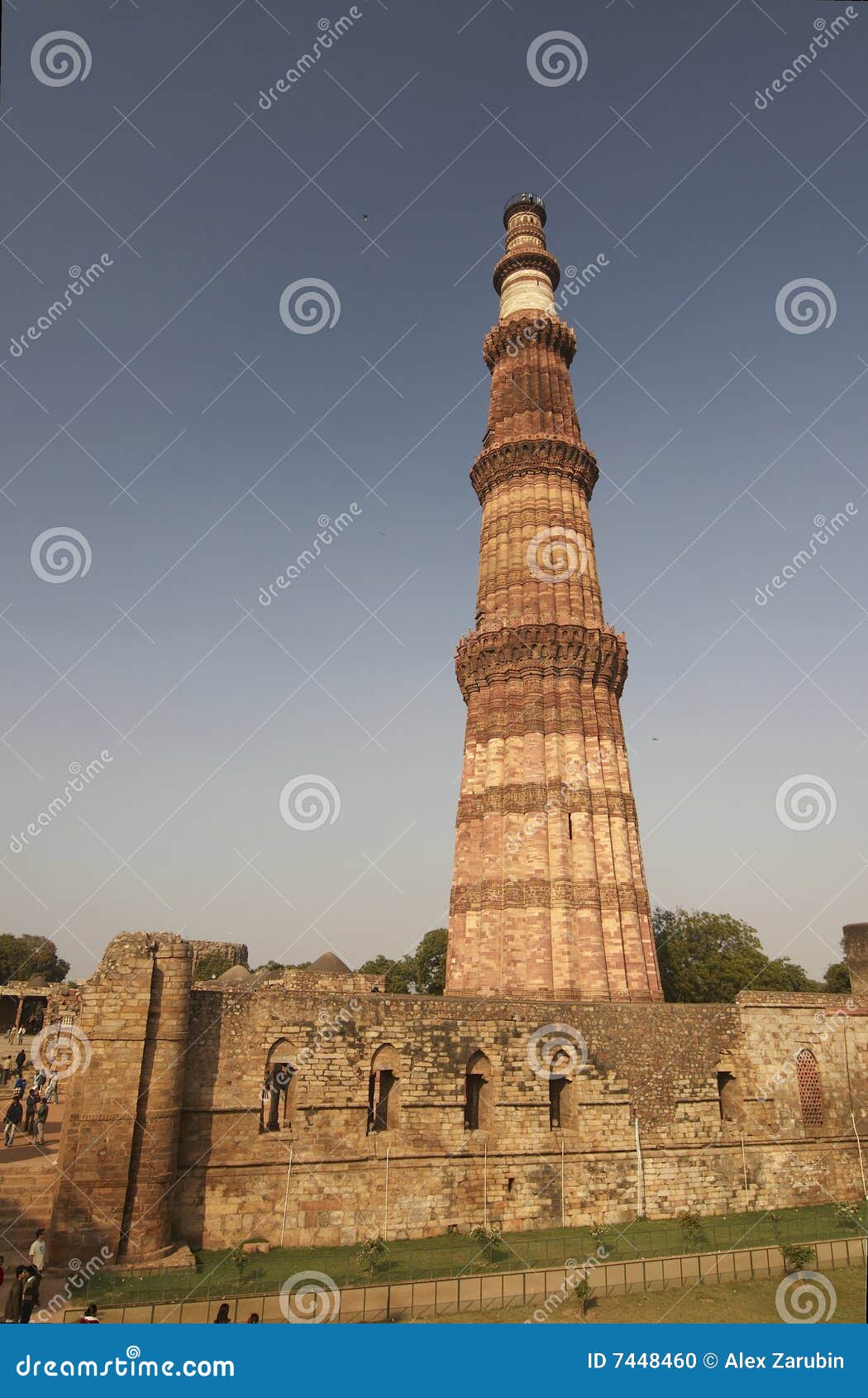 Qutub minar stock photo. Image of qutub, islamic, architecture - 7448460