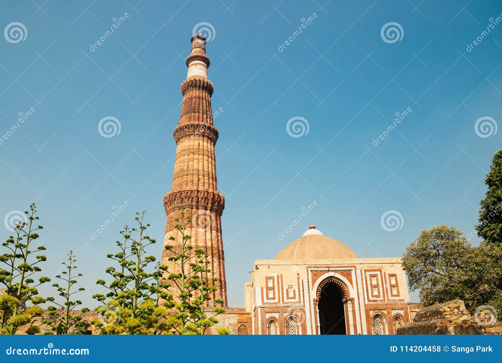 Qutub Minar Ancient Ruins in Delhi, India Stock Photo - Image of ...