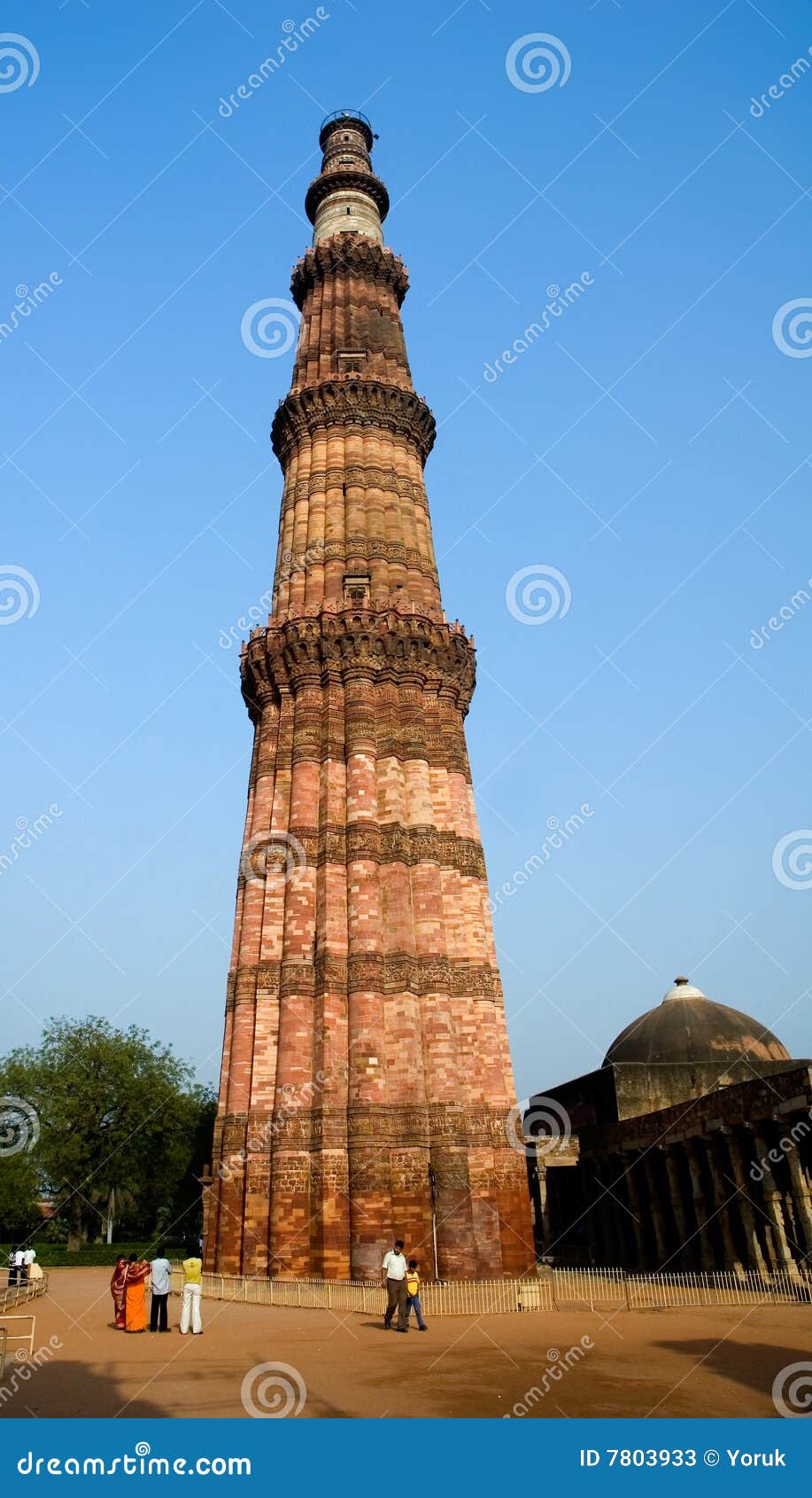 Qutub Minar, New Delhi, India Editorial Stock Photo - Image of tower ...