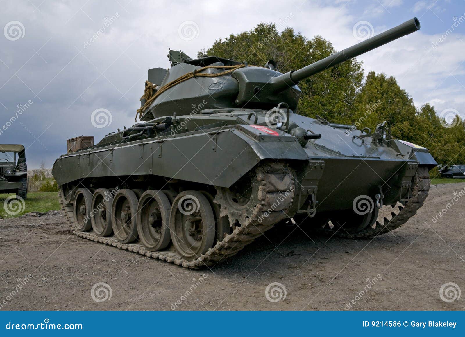Réservoir de M24 Chaffee photo stock. Image du soldat - 9214586