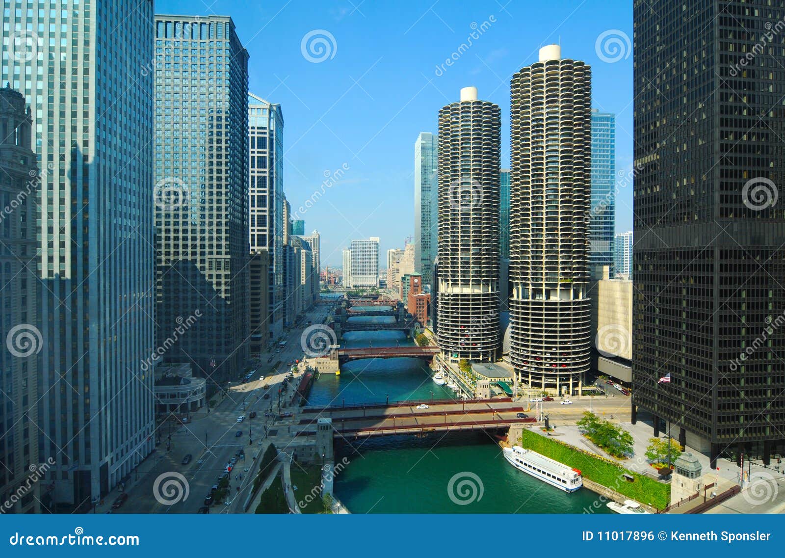 Río de Chicago foto de archivo. Imagen de infraestructura - 11017896