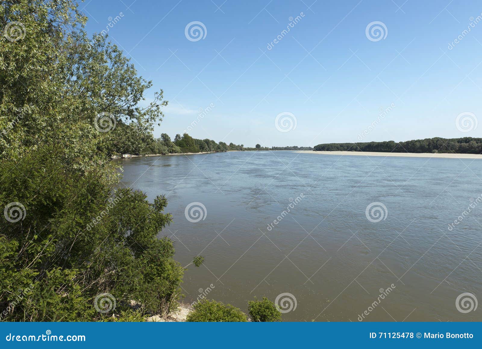 Río Po foto de archivo. Imagen de pesca, paisaje, nearsighted - 71125478