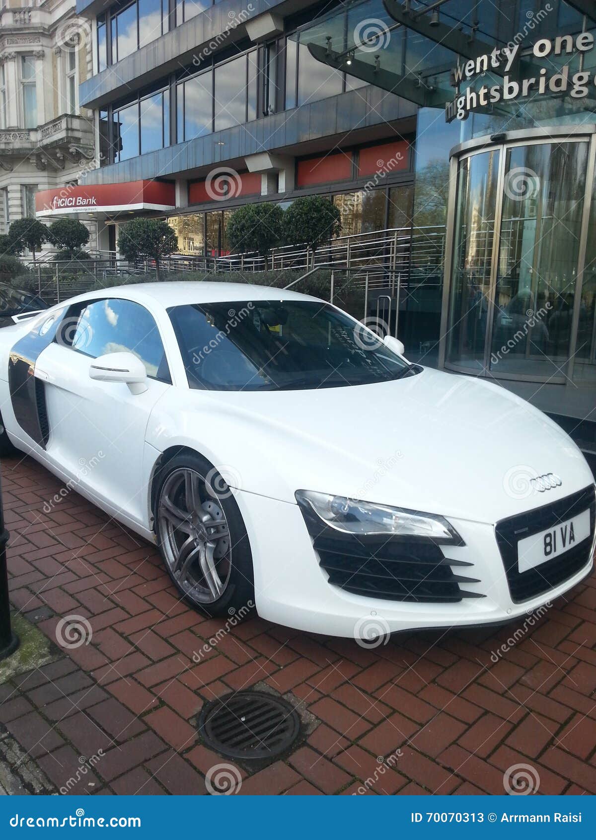 R8 editorial stock photo. Image of lambo, audi, knightsbridge - 70070313