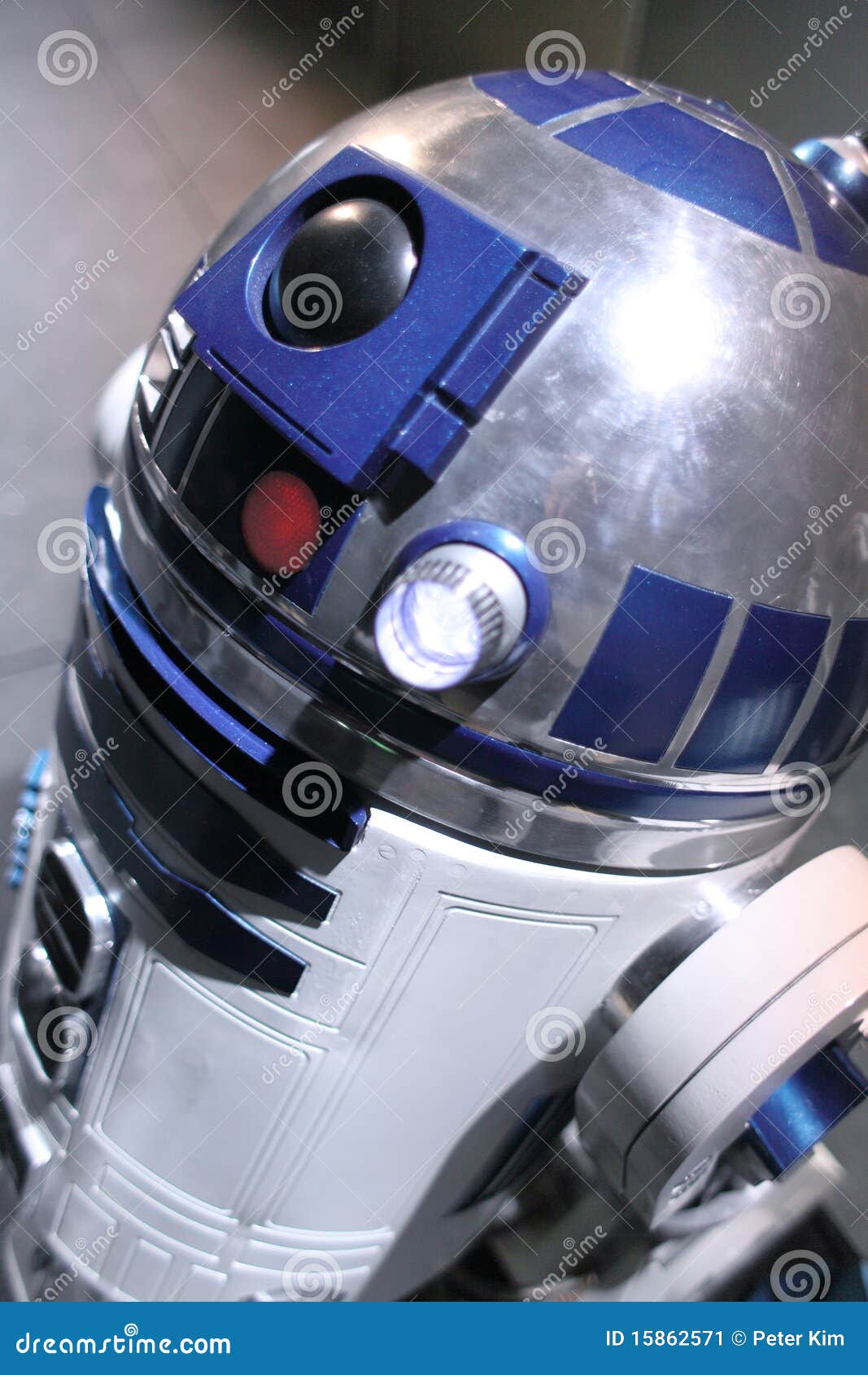R2D2 editorial photo. Image of star, indoor, movie, inside - 15862571