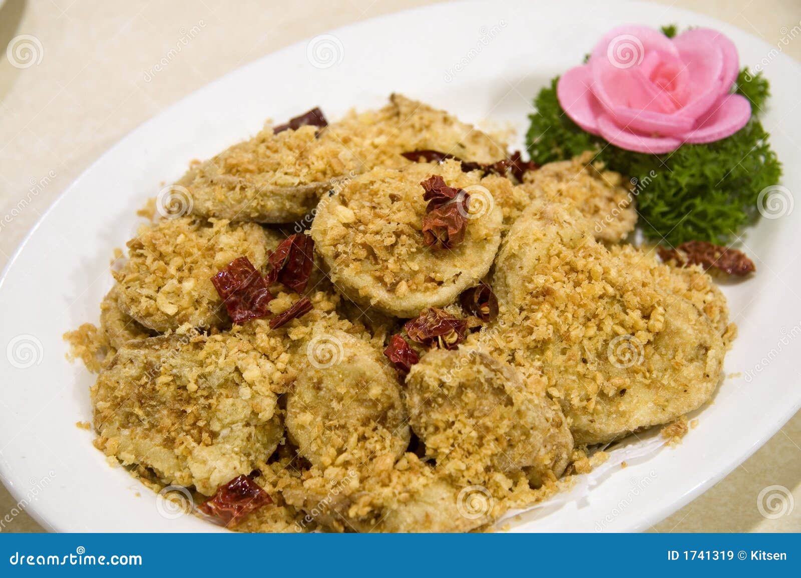 Raíz frita del loto imagen de archivo. Imagen de agobiante - 1741319