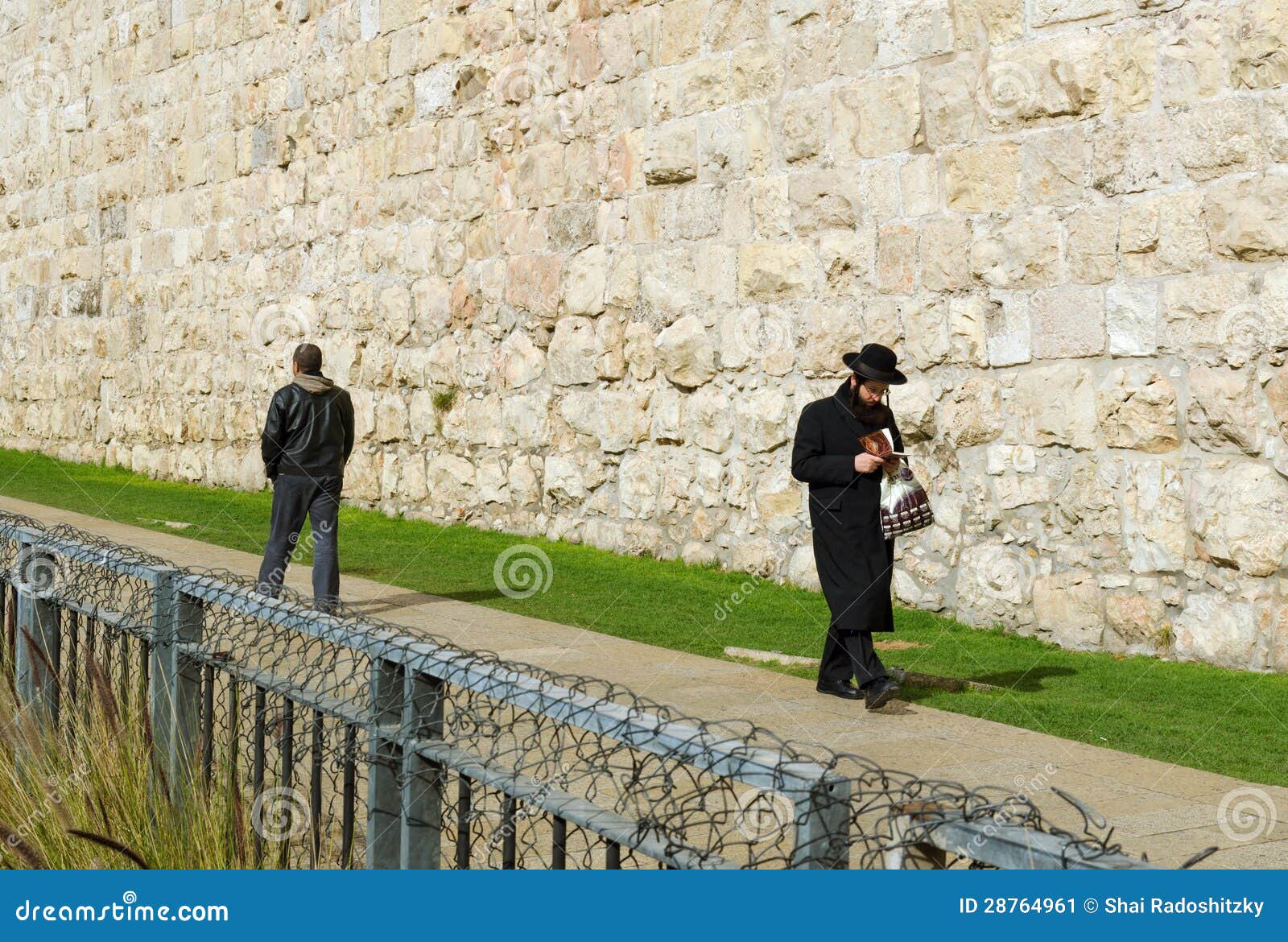 Rabbi Walking in Jerusalem Old City Editorial Photo - Image of fence ...