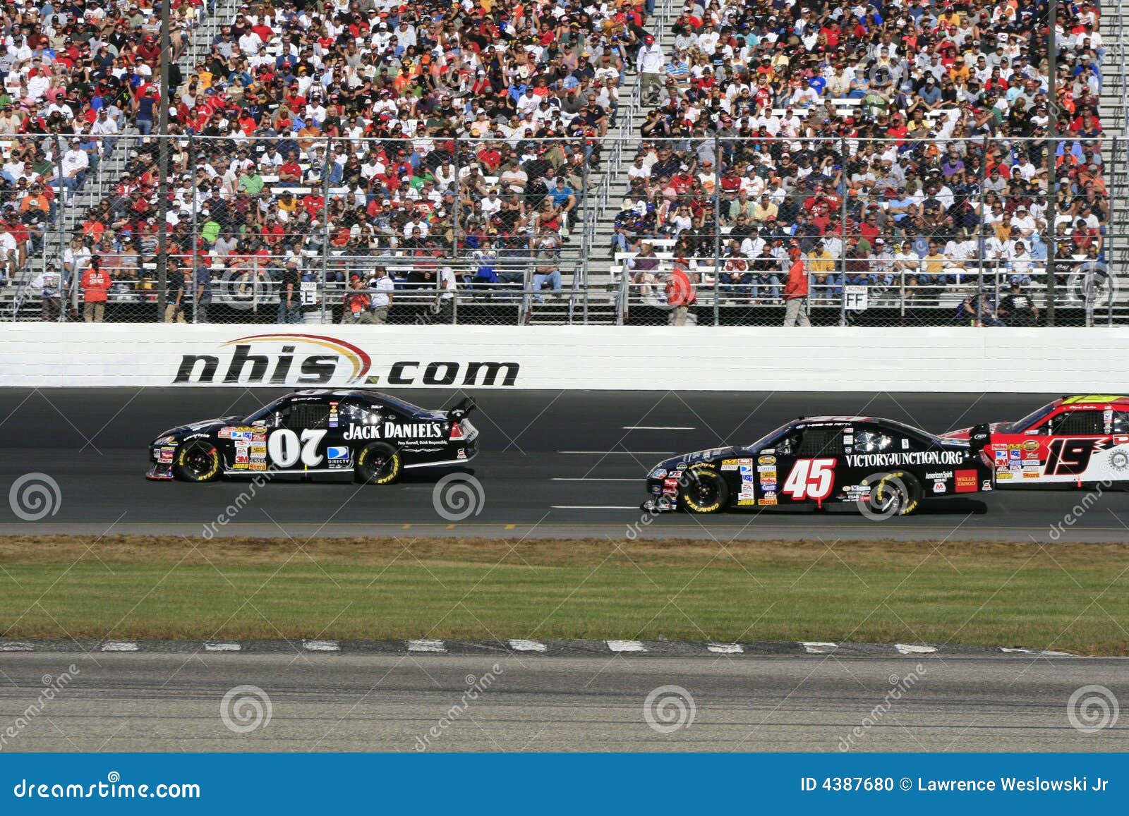 Race Leader Clint Bowyer editorial image. Image of home - 4387680