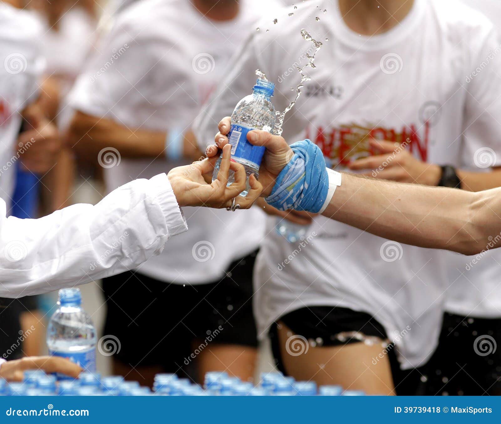 Race Refreshment editorial stock photo. Image of healthy - 39739418